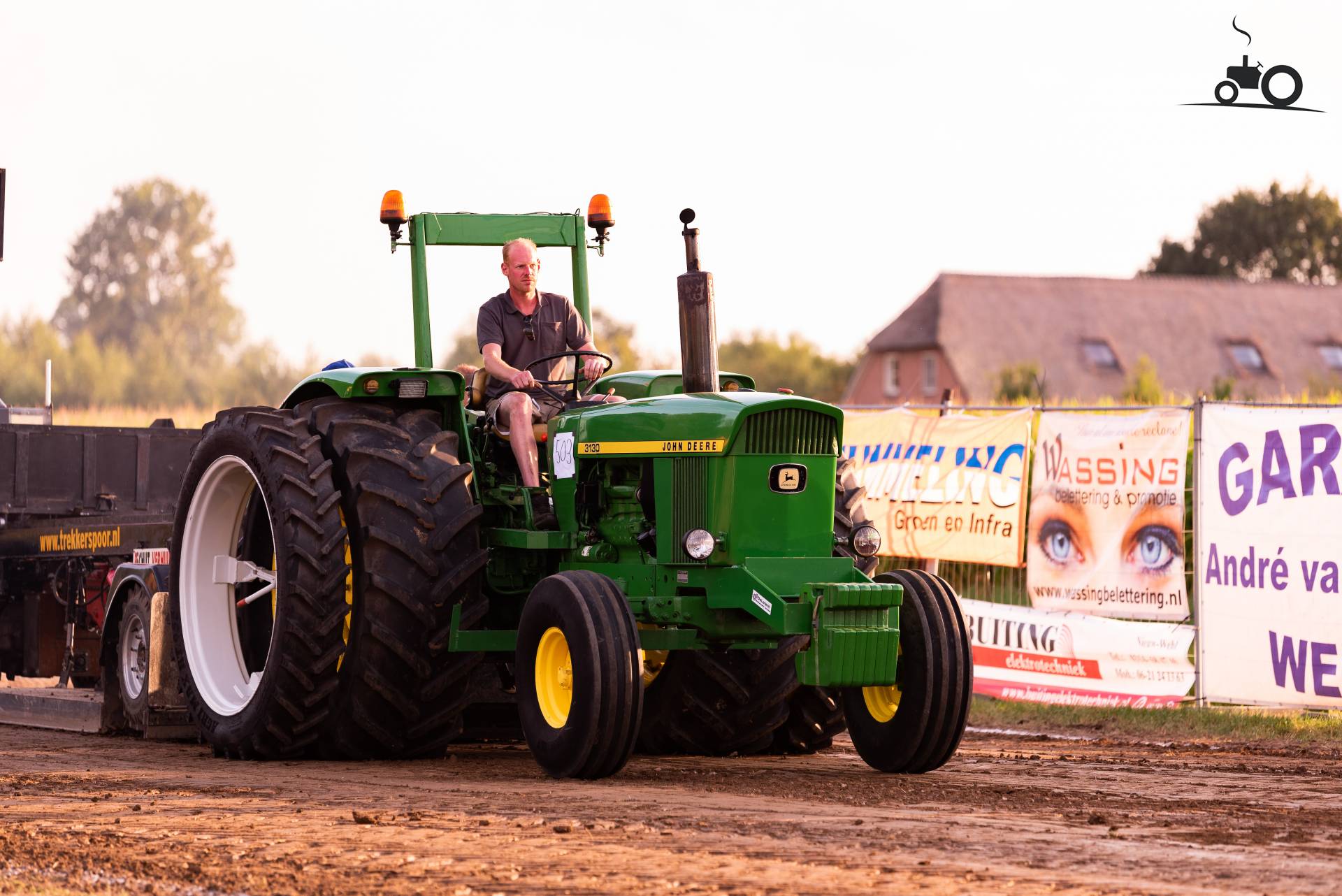 Foto John Deere 3130 #1247127