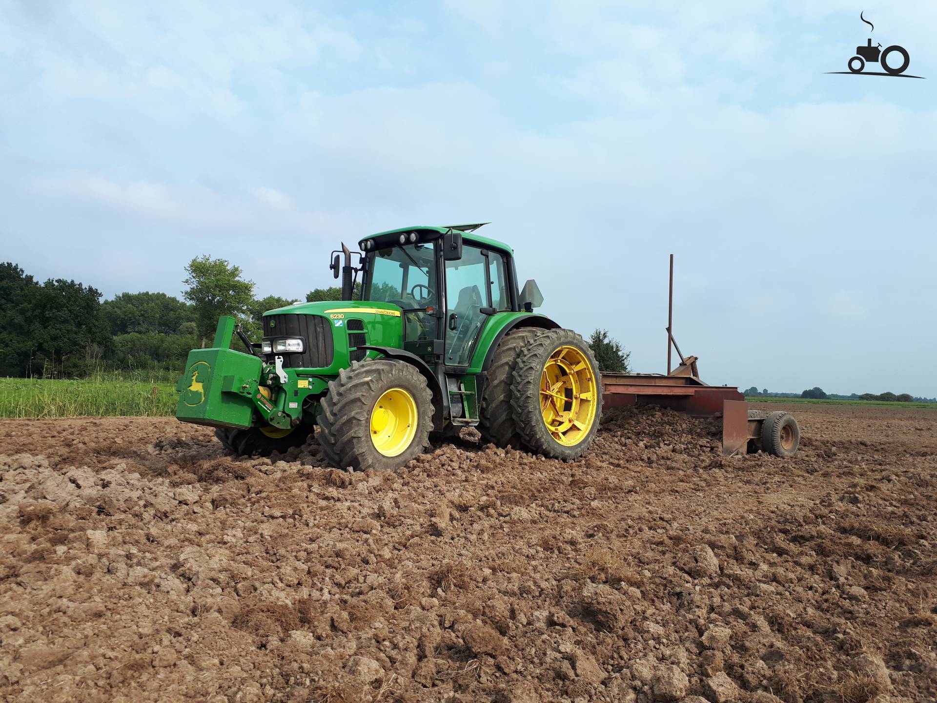 John Deere 6230