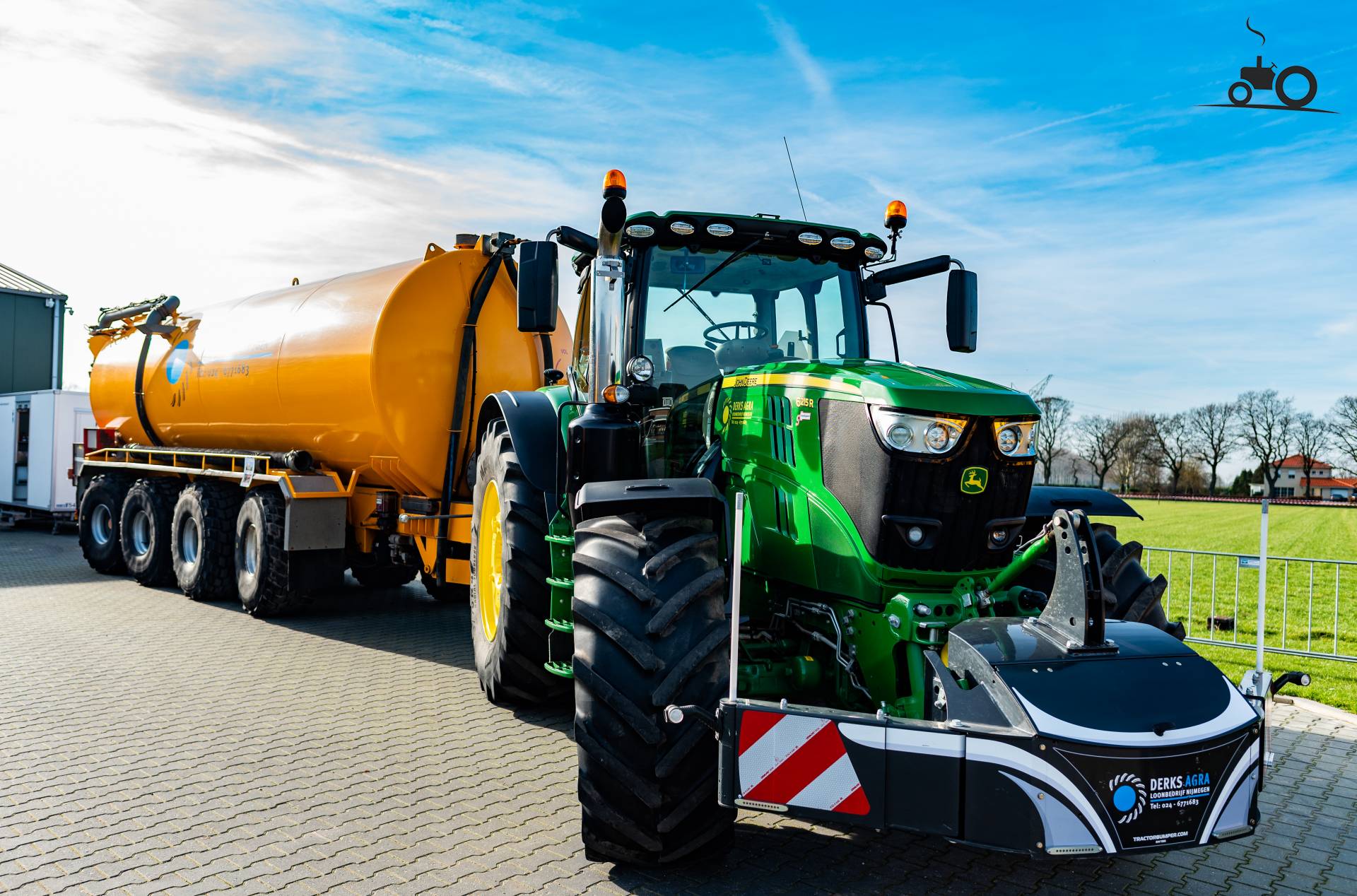 Foto John Deere 6215R #1277393