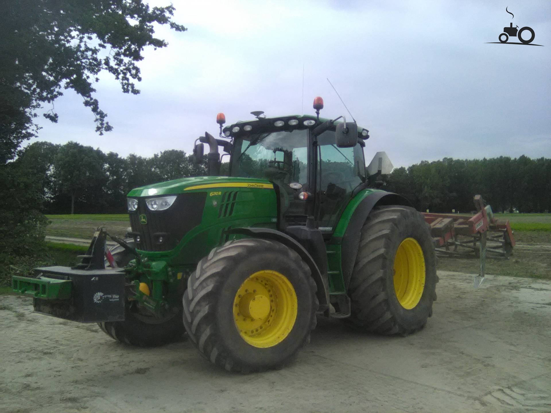 Foto John Deere 6210R #1310009