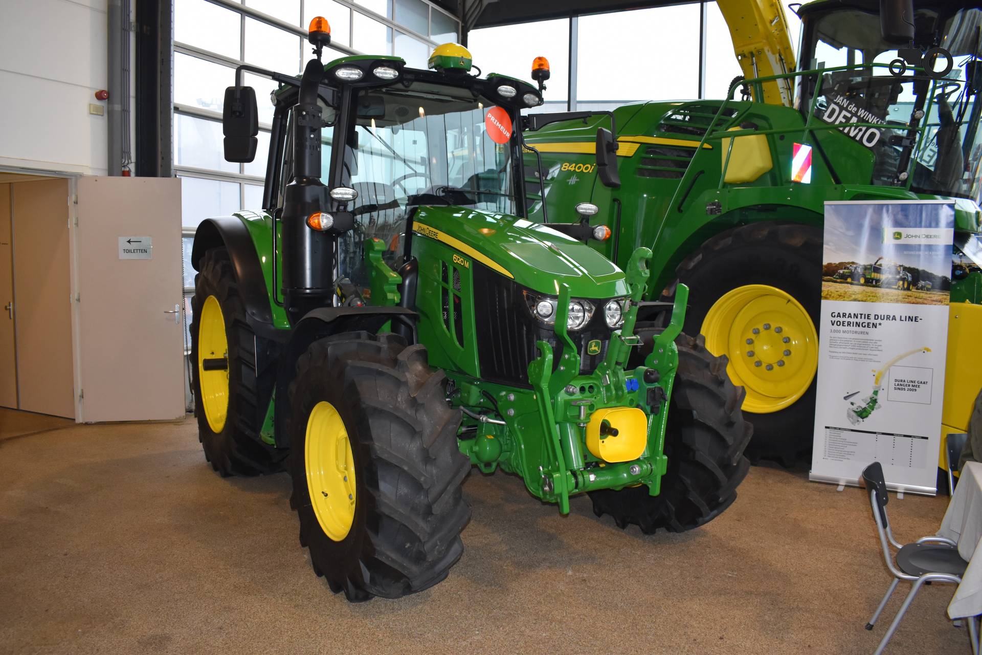 Foto John Deere 6120M #1327230
