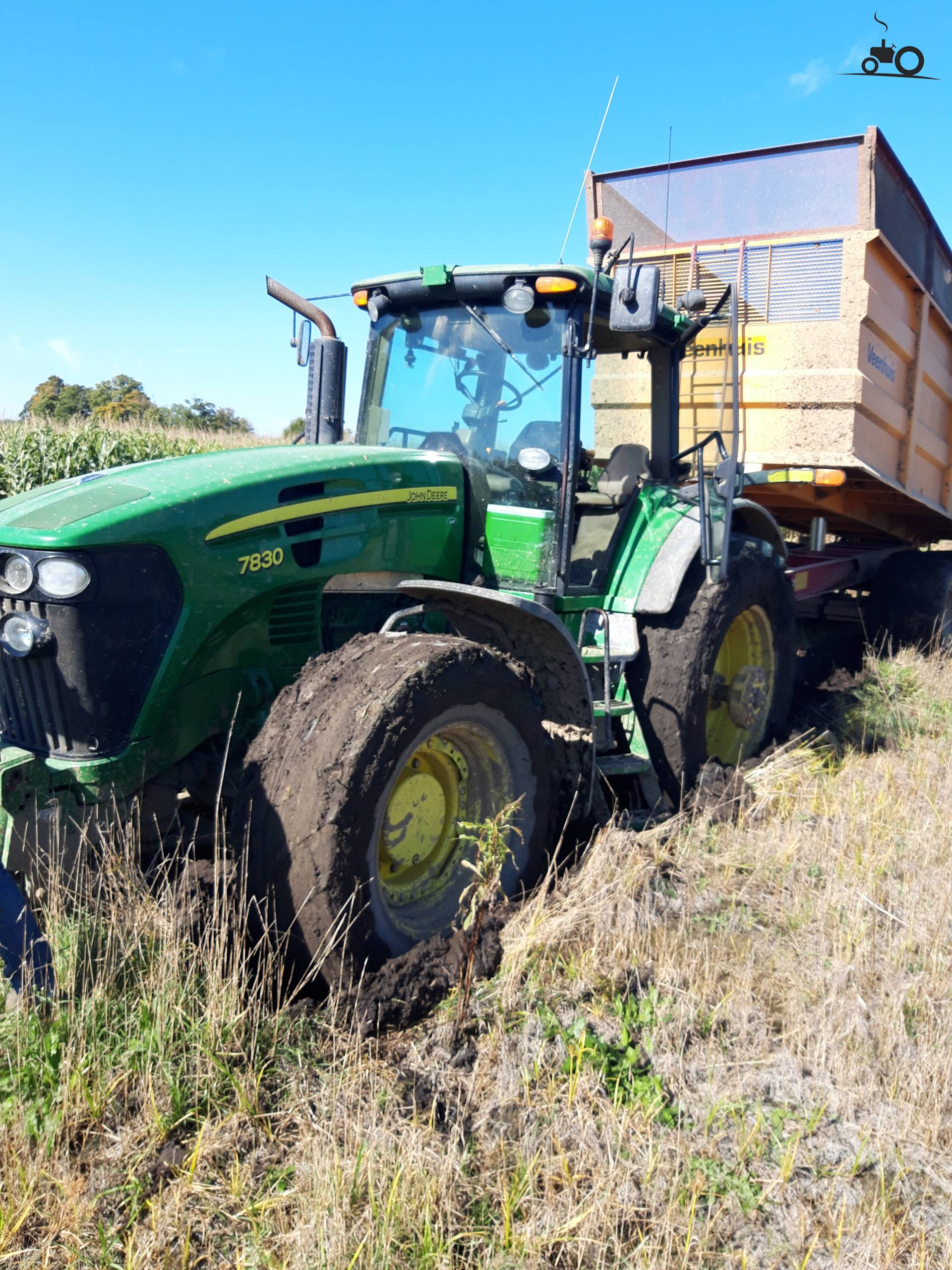 John Deere 7830