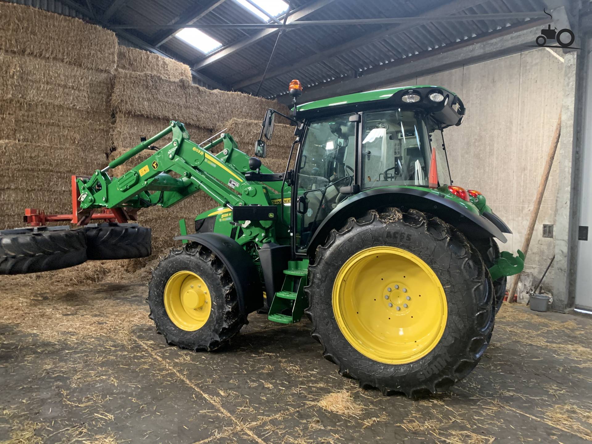 Foto John Deere 5125R #1331301