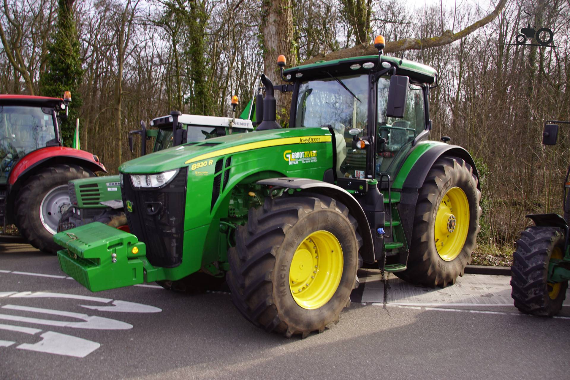 Foto John Deere 8320R #1337128