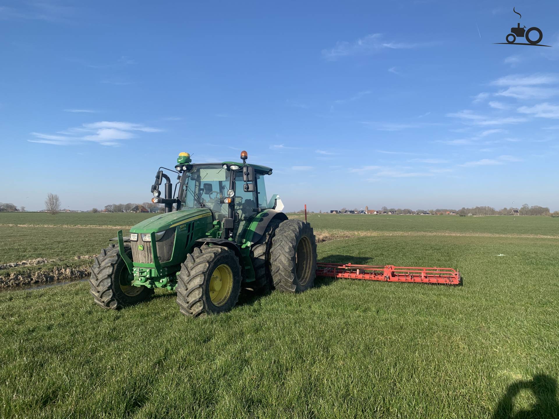 Foto John Deere 5125R #1341471