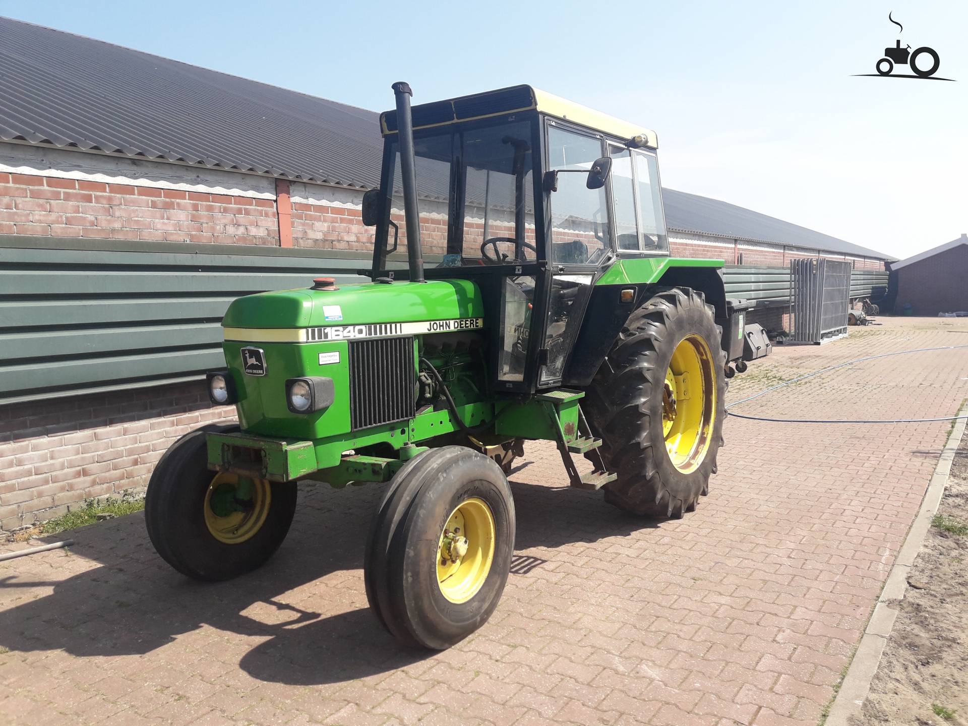 John Deere 1640