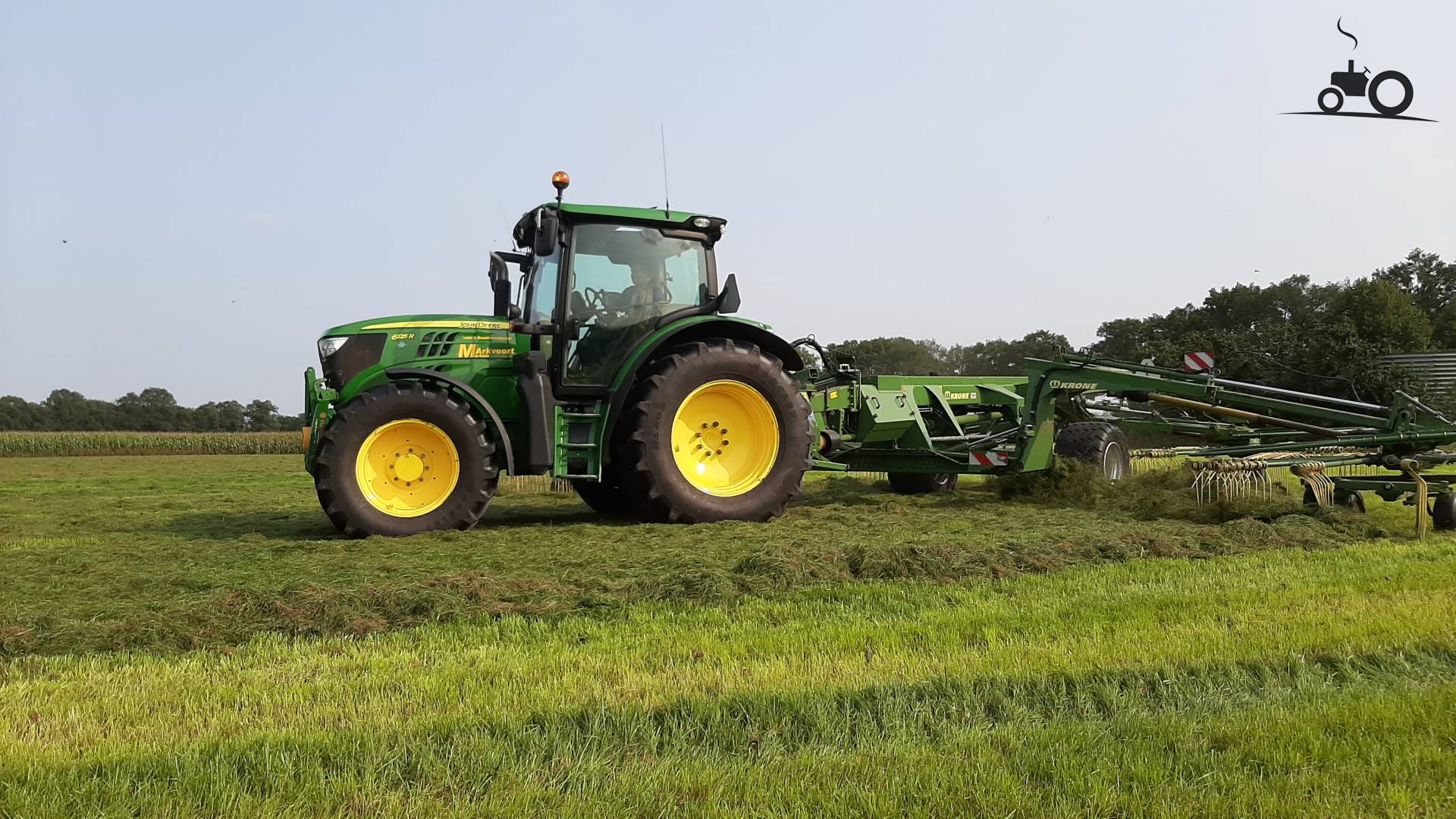Foto John Deere 6125R #1371806