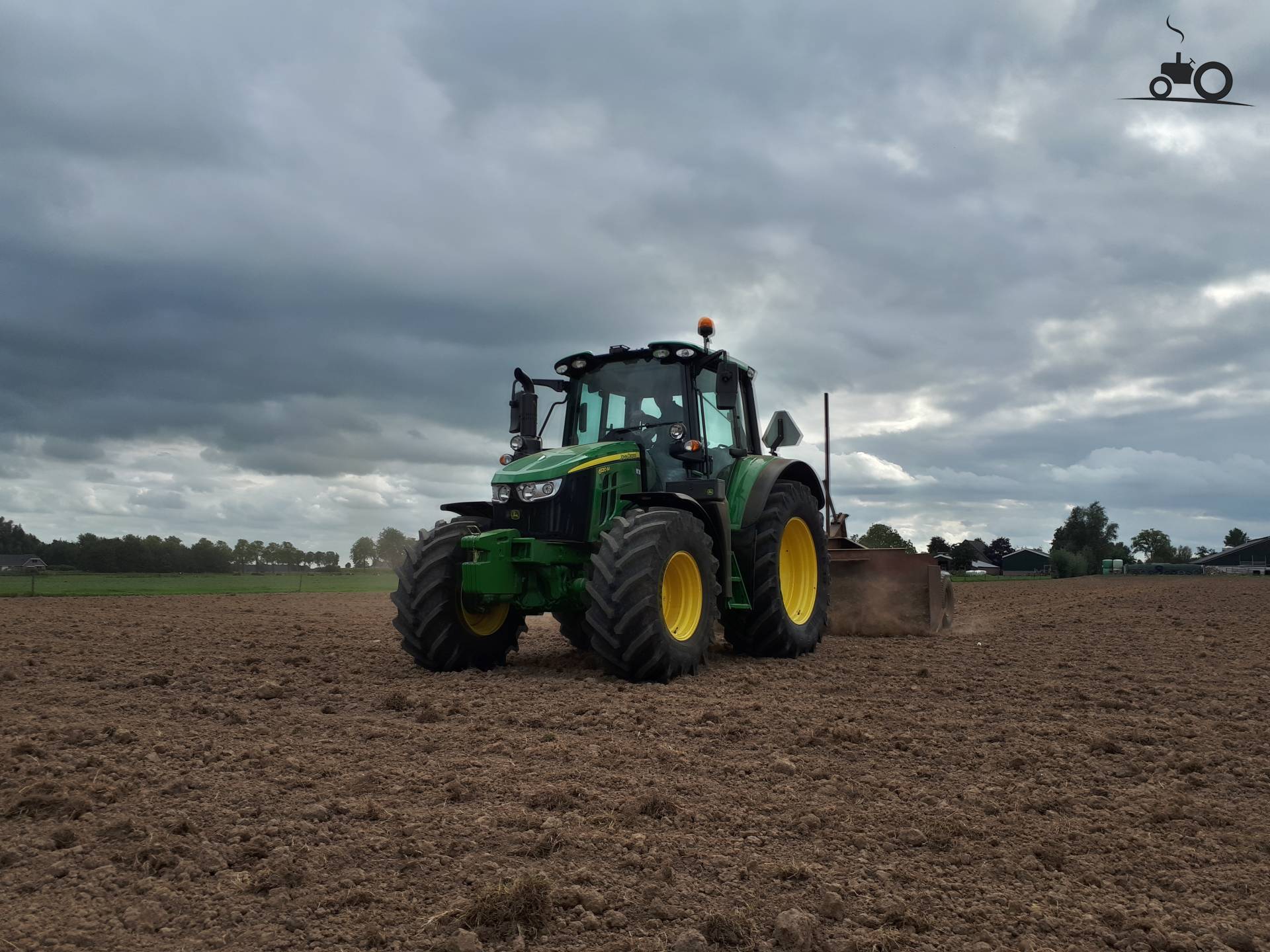 Foto John Deere 6120M #1372537