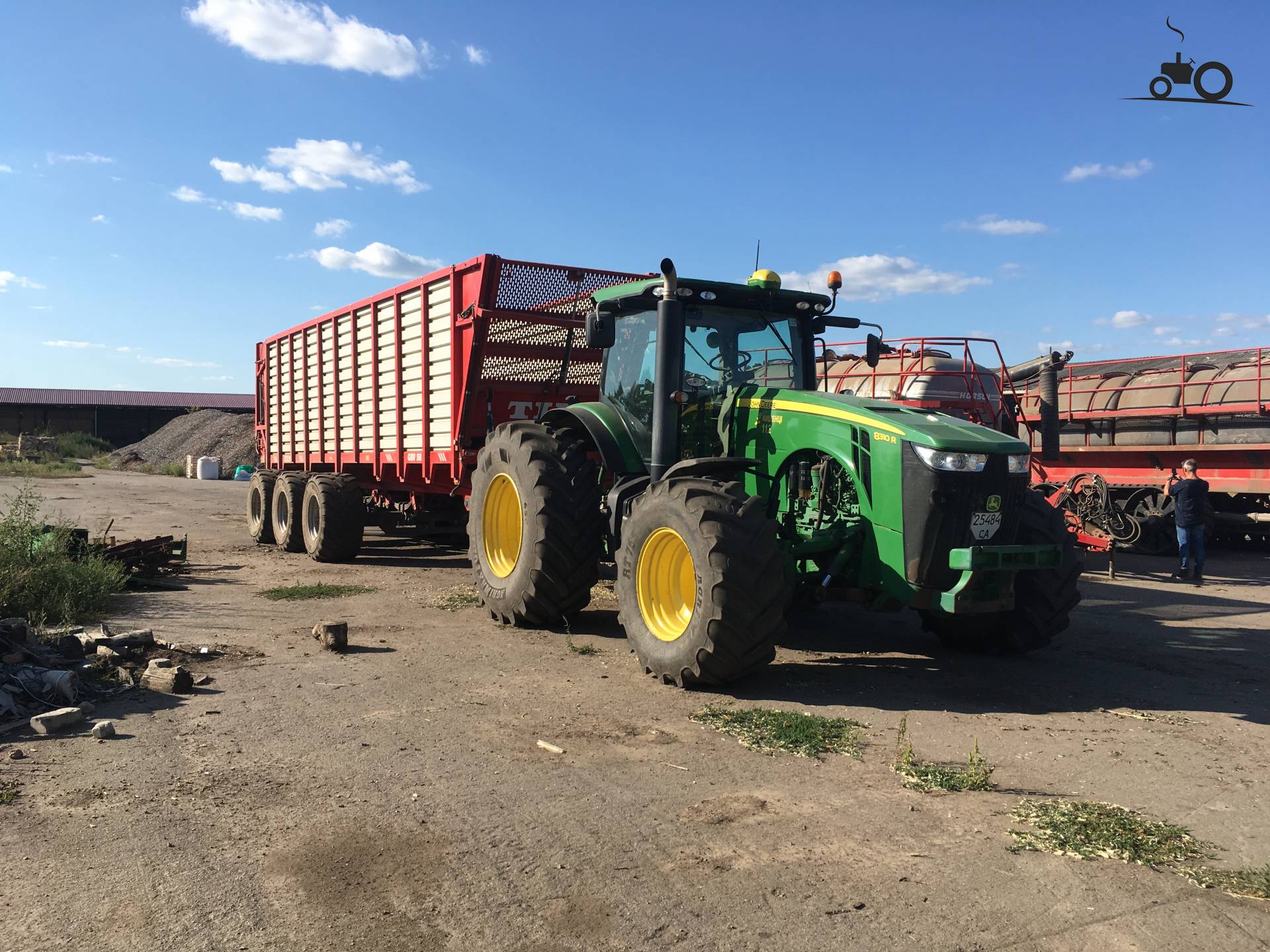 Foto John Deere 8310R #1381593