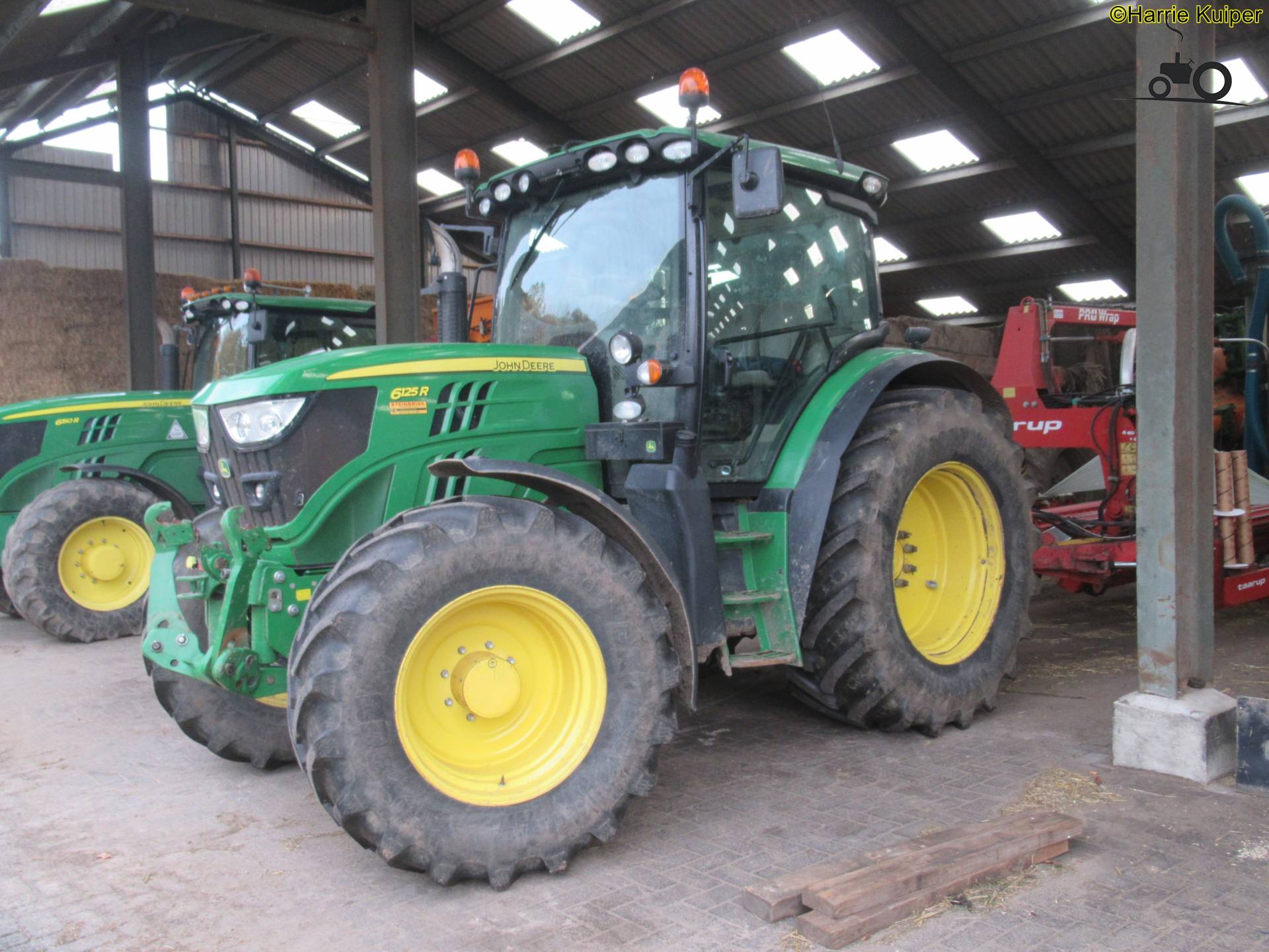 Foto John Deere 6125R #1391161