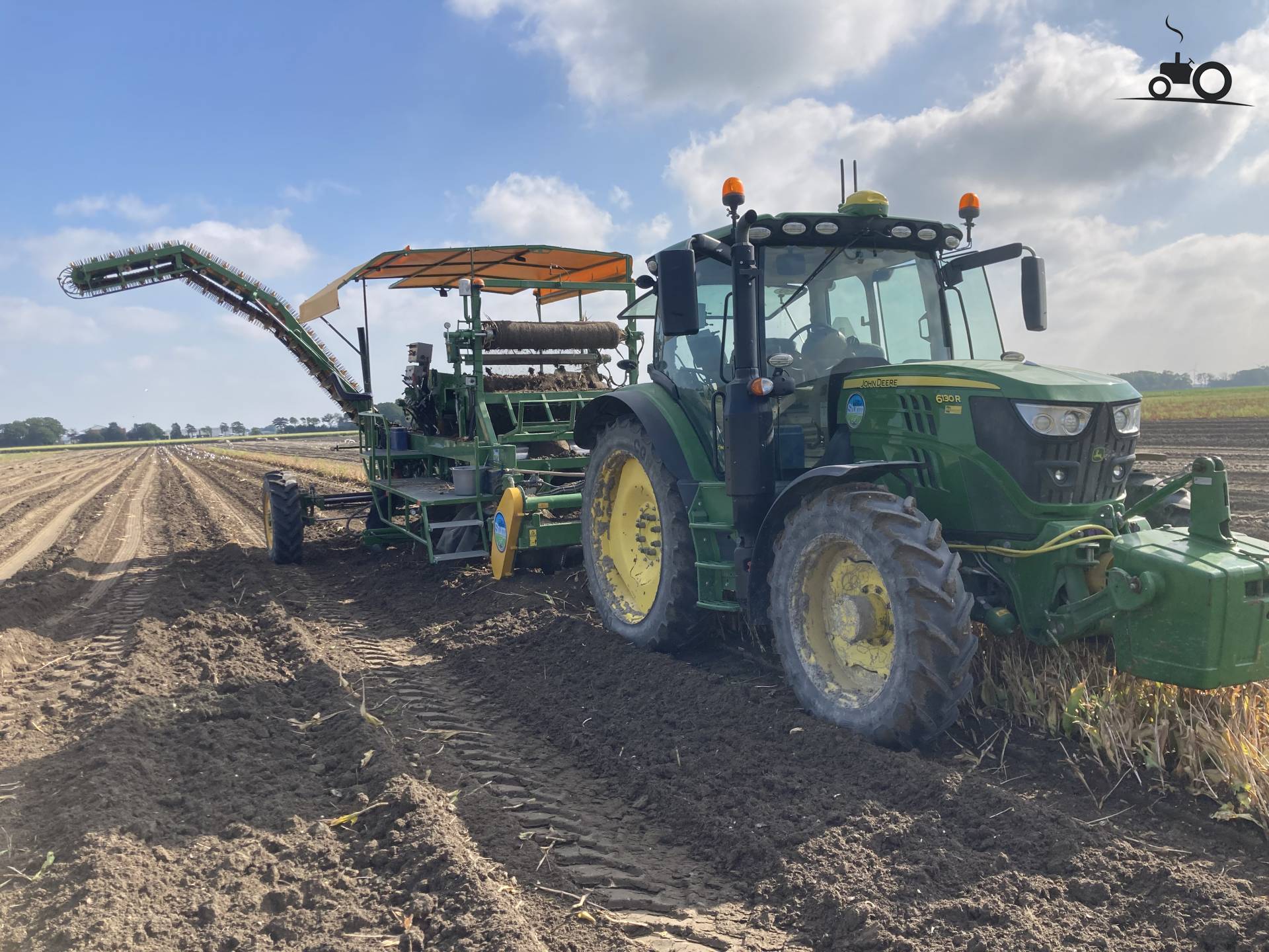 Foto John Deere 6130R #1425492