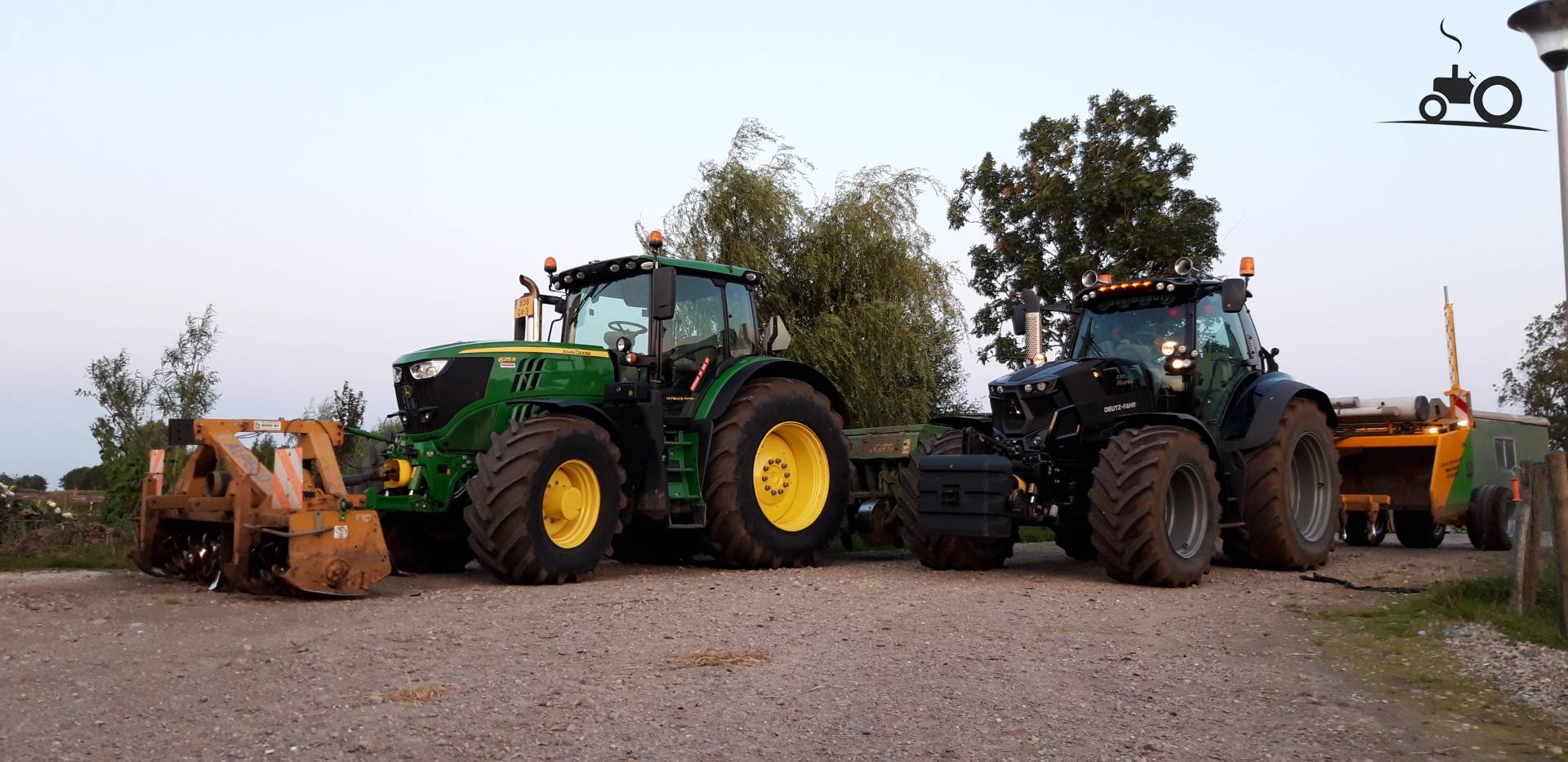 Foto John Deere 6215R #1432590
