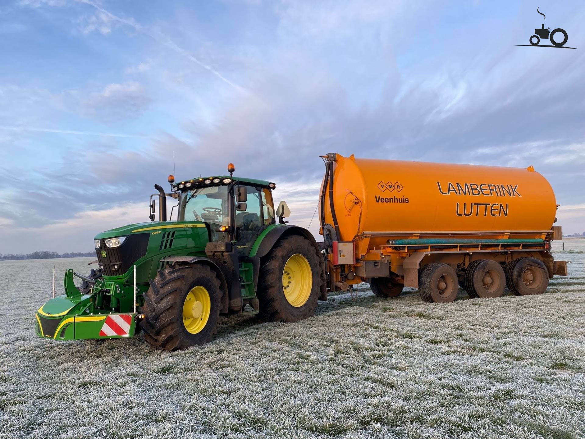 Foto John Deere 6195R van Lamberink