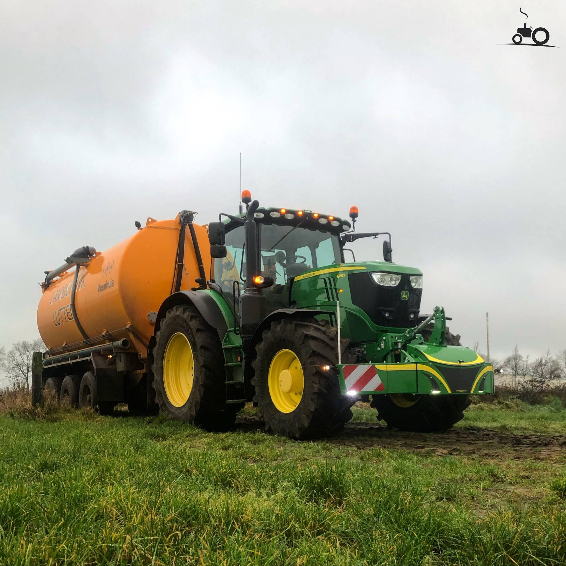 Foto John Deere 6195R van Lamberink
