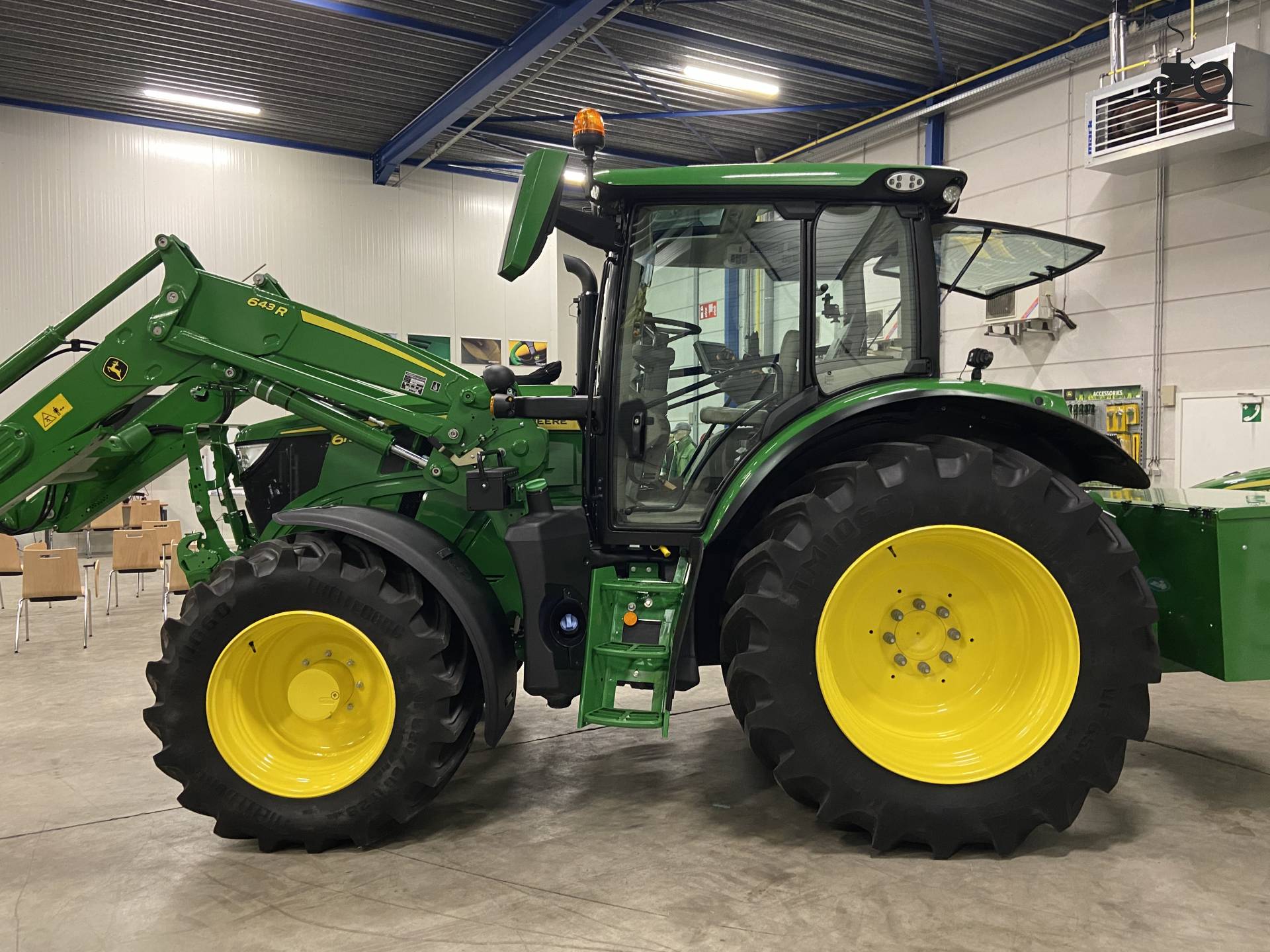Foto John Deere 6R serie #1457450