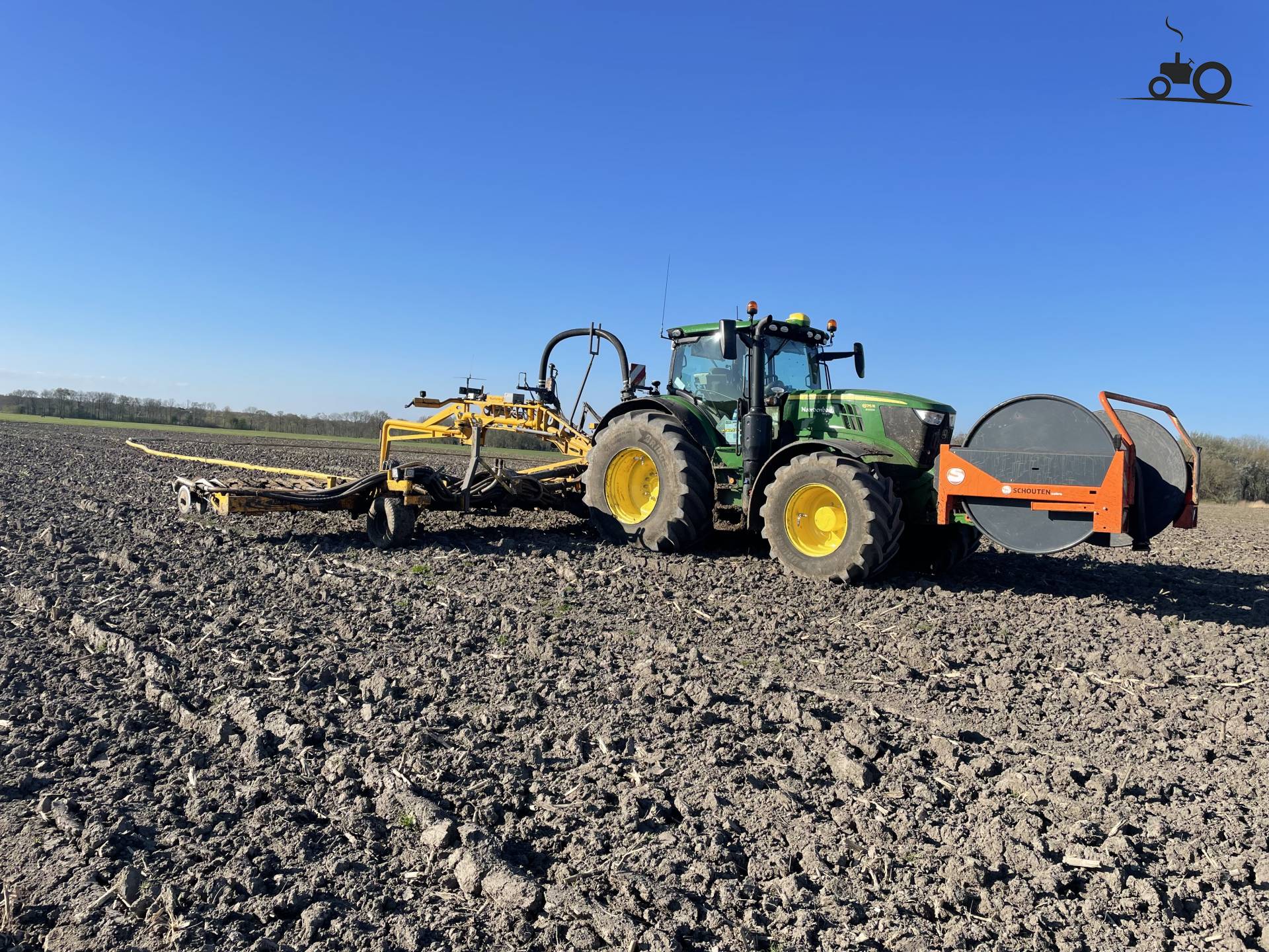 Foto John Deere 6175R #1467500