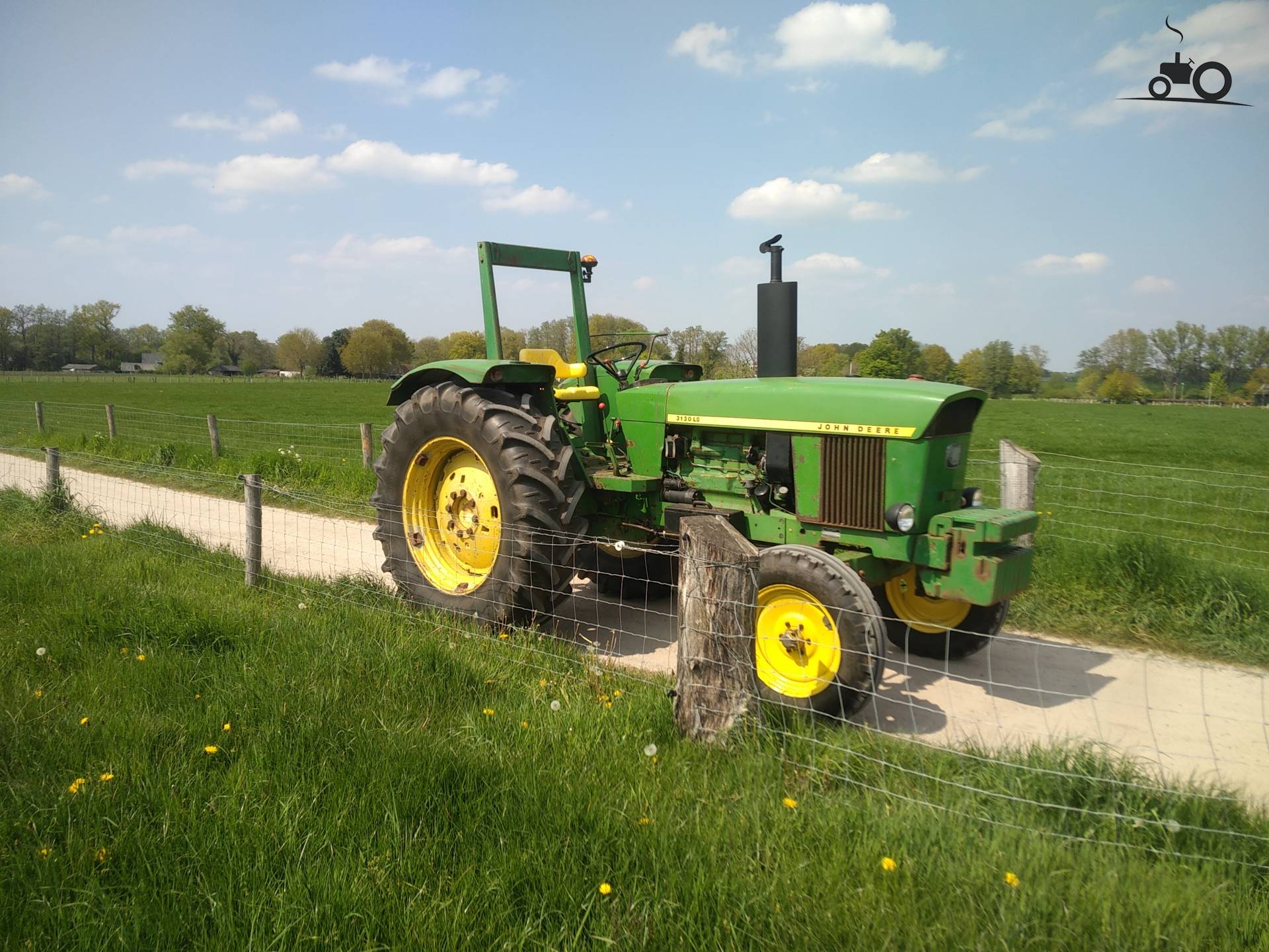 Foto John Deere 3130 #1469490
