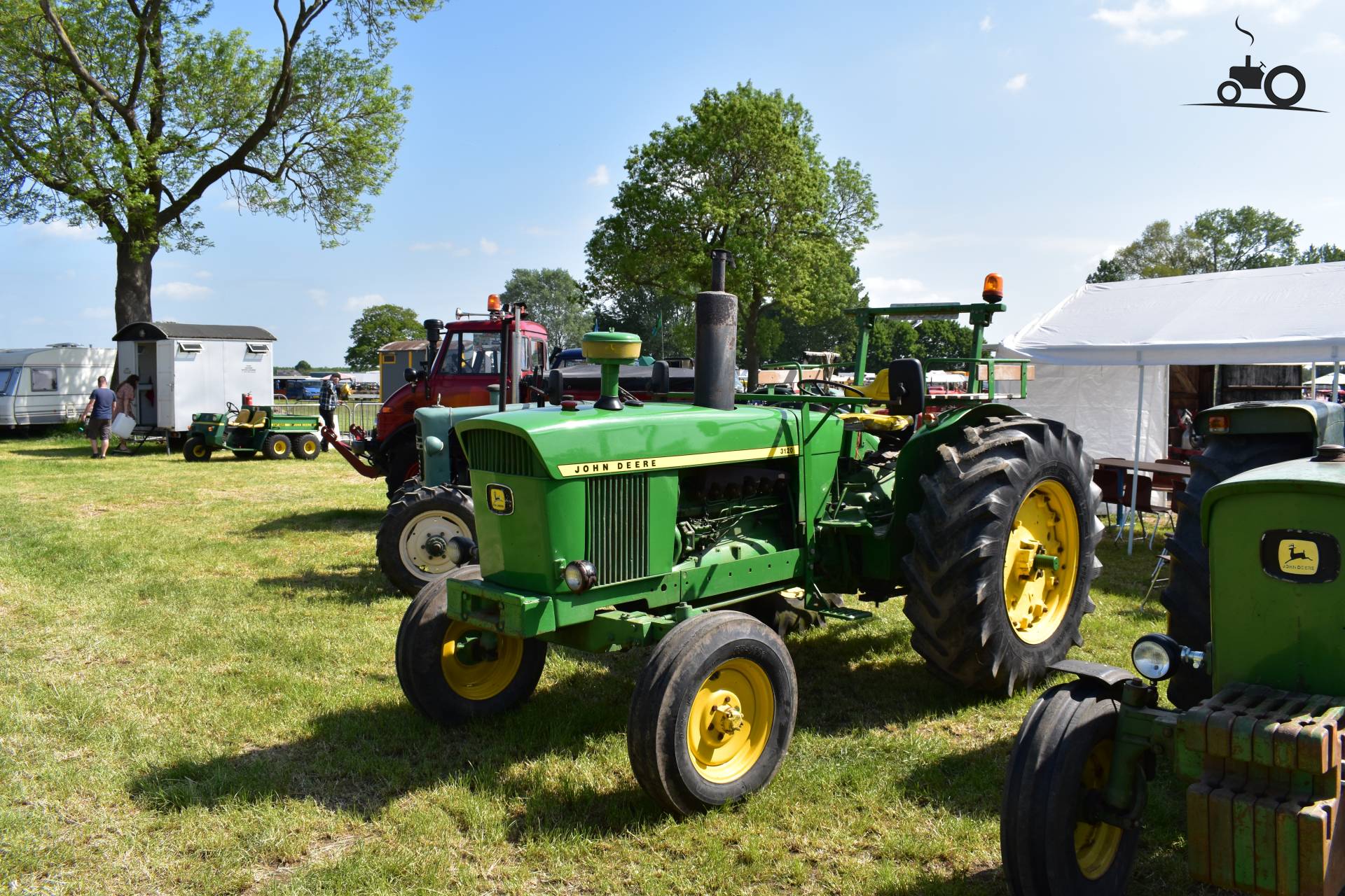 Foto John Deere 3120 #1472872