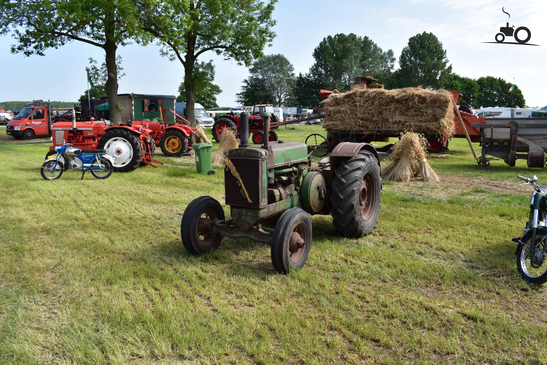 Foto John Deere D #1475910