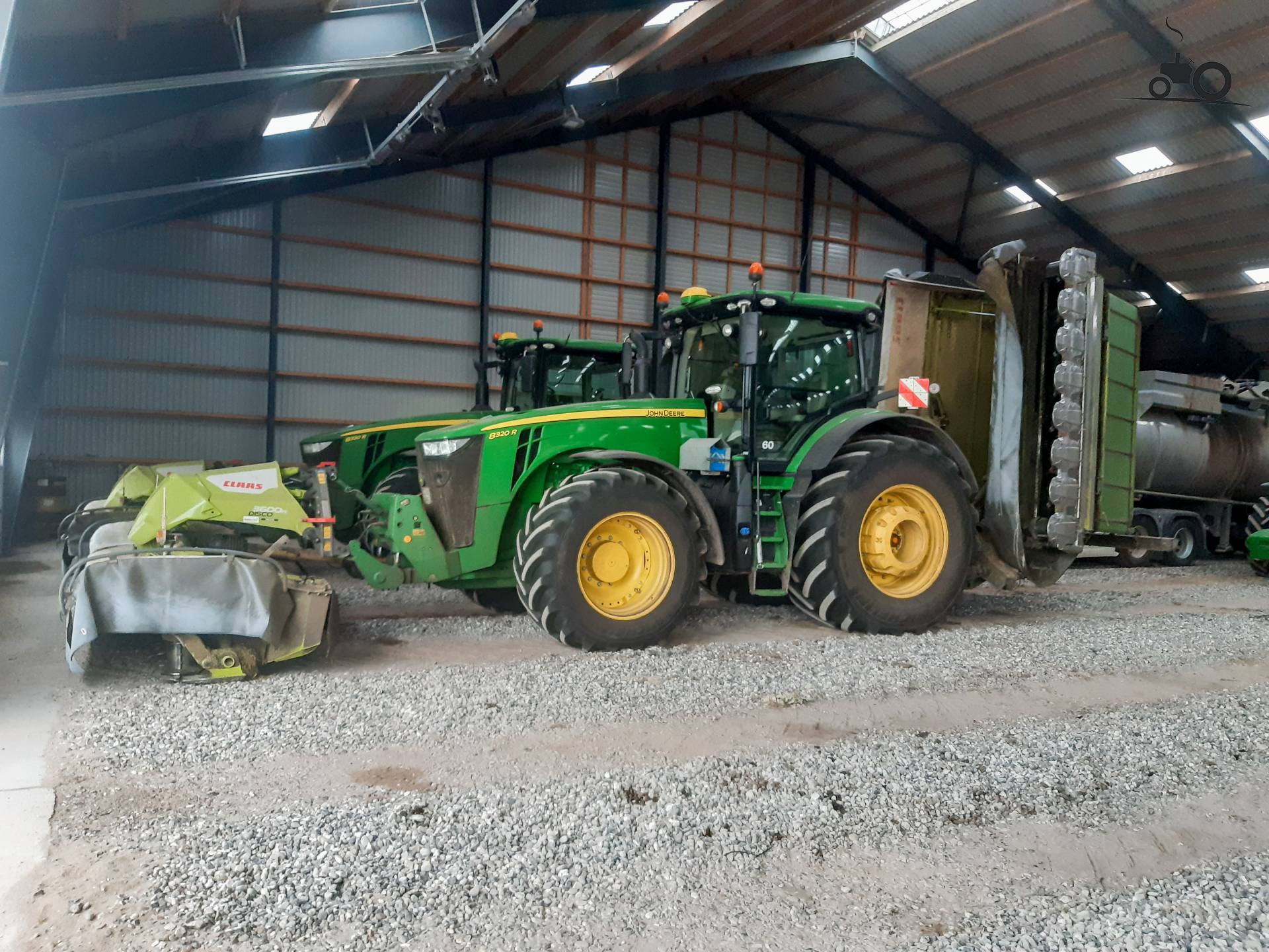 Foto John Deere 8320R #1483069