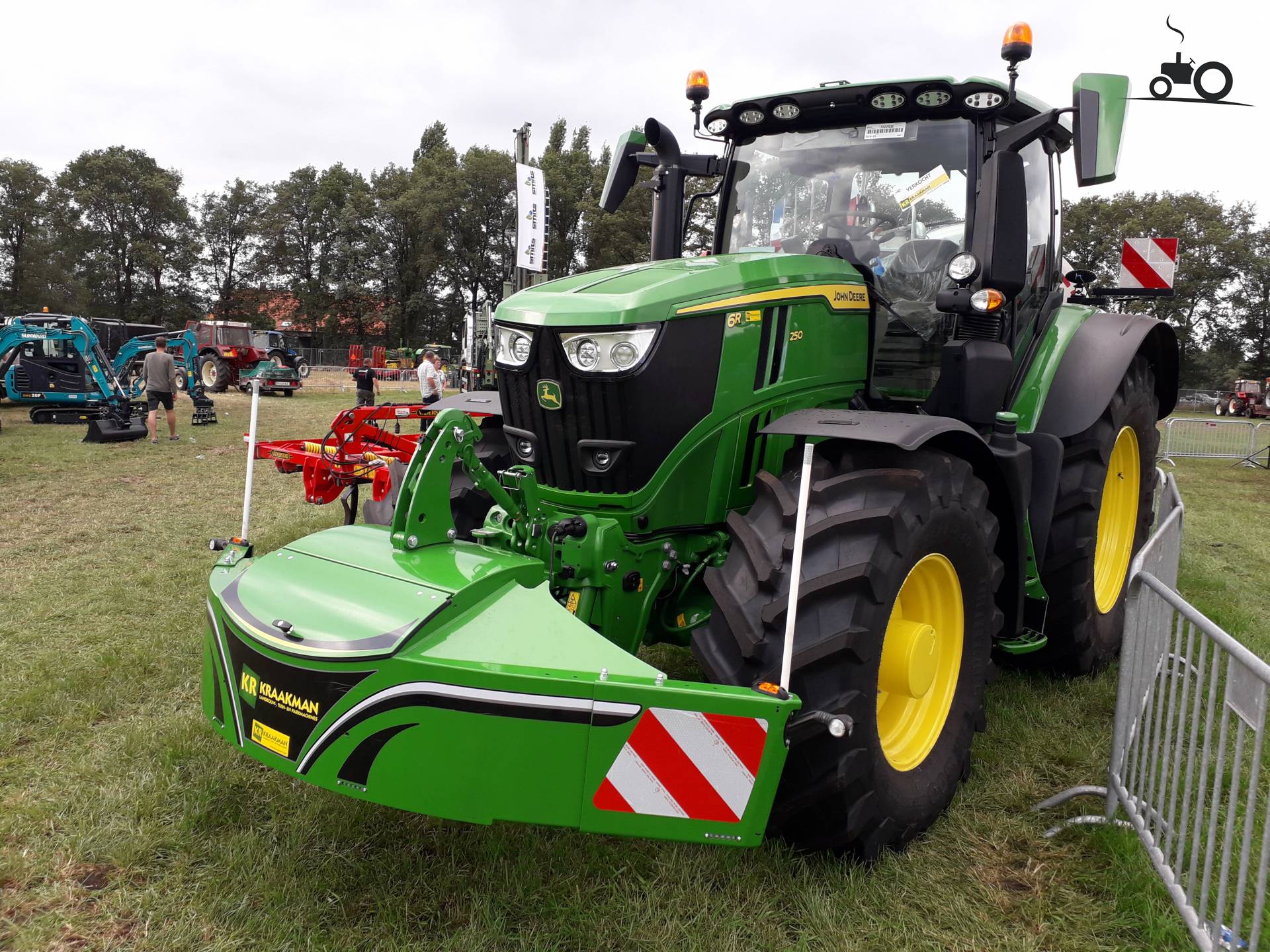 Foto John Deere 6R serie van Kraakman BV