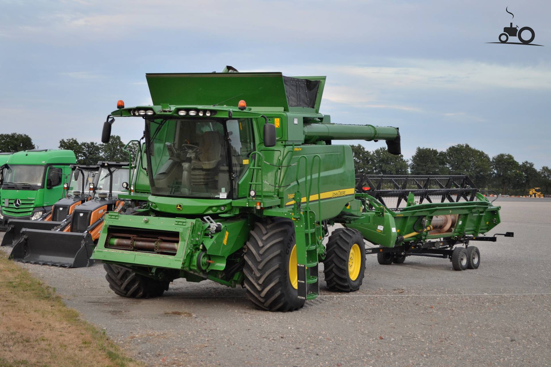 Foto John Deere T 660 van Ritchie Bros Auctioneers