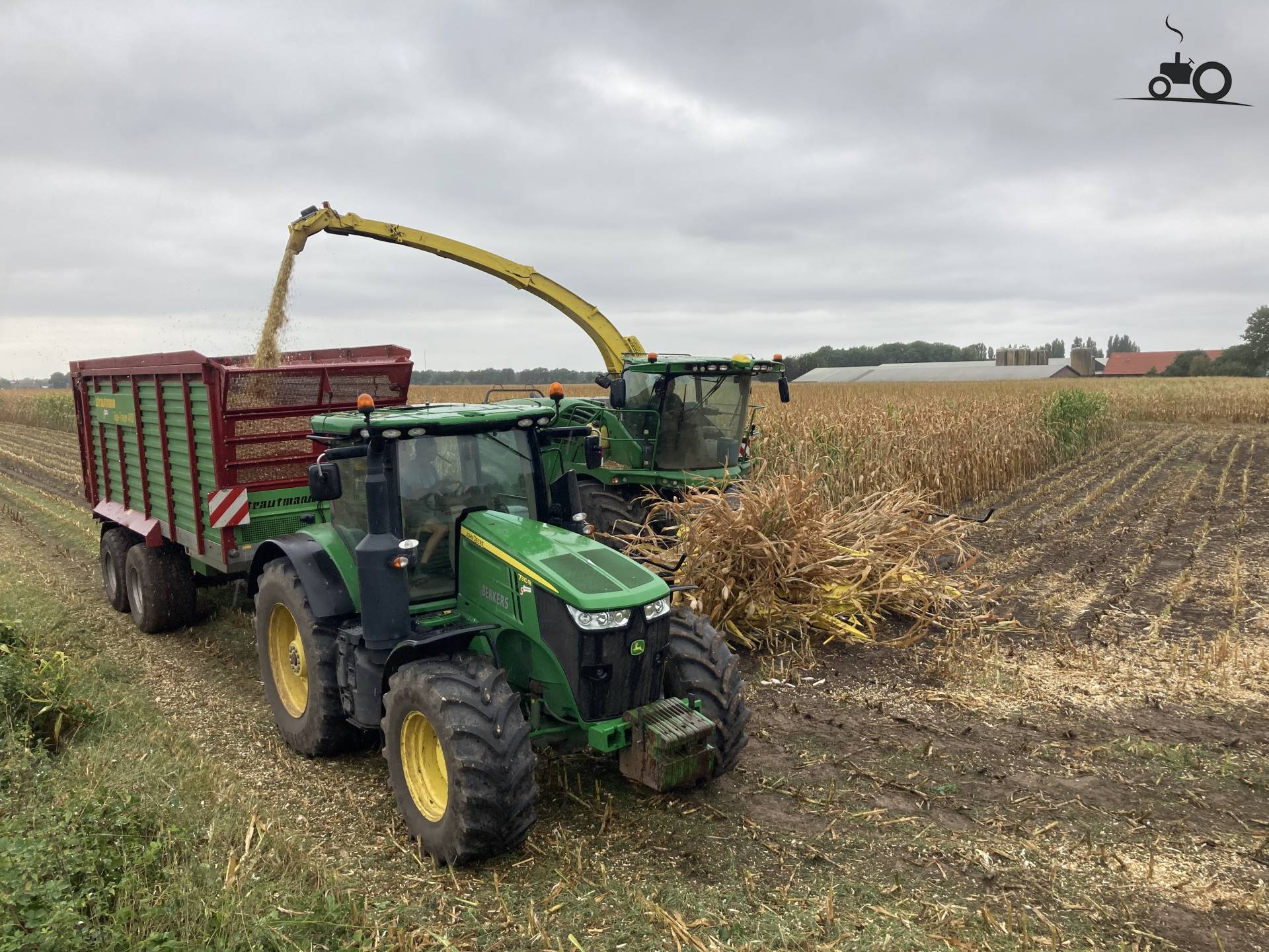 Foto John Deere 7310R #1487866