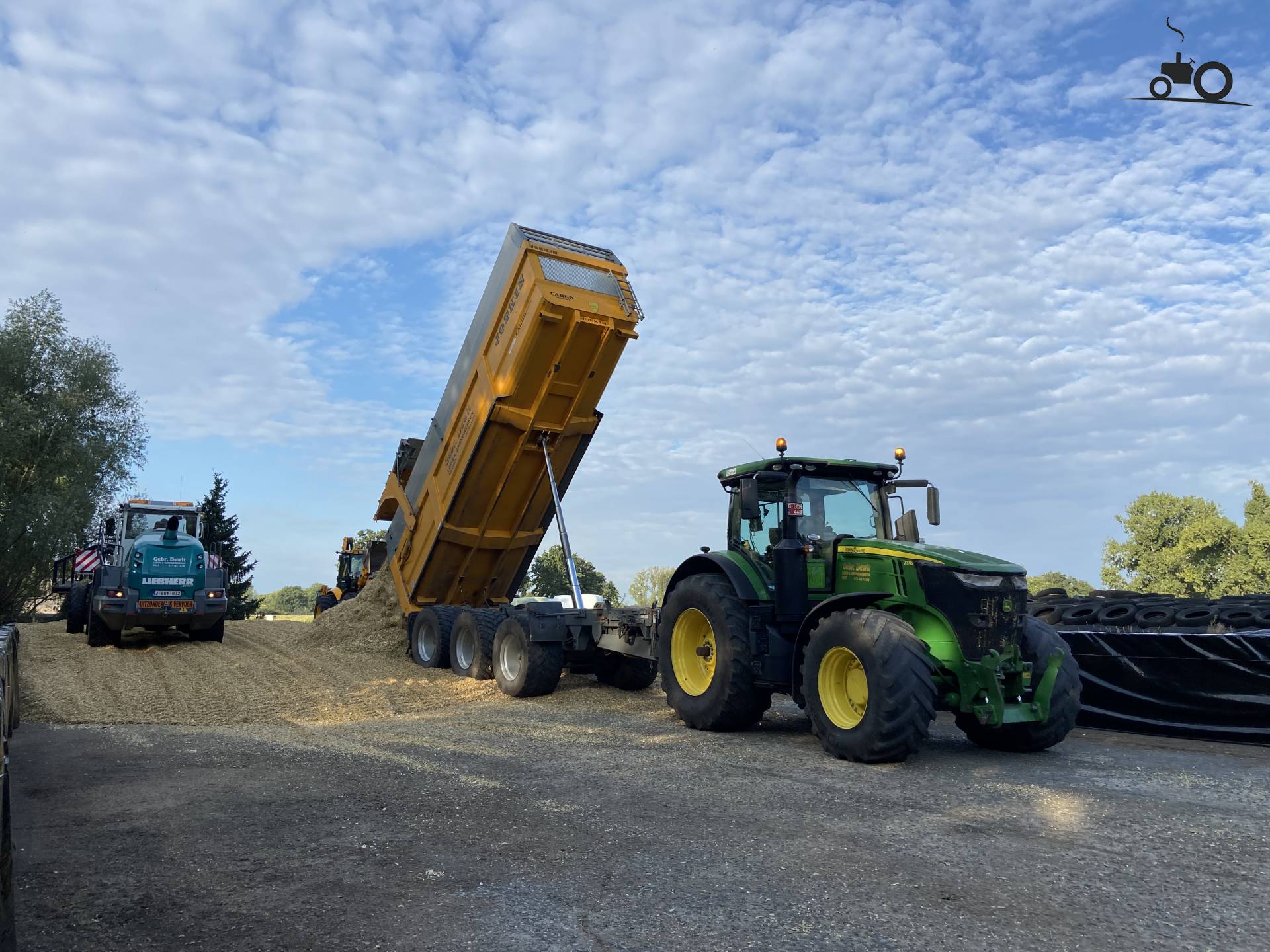 Foto John Deere 7310R #1490850