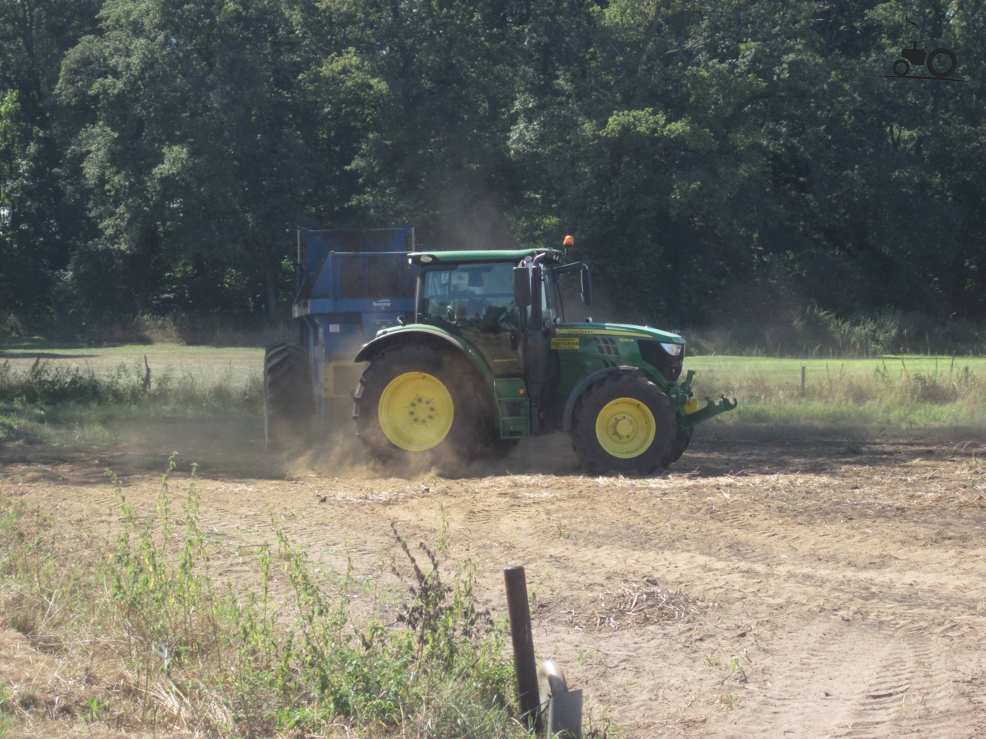 Foto John Deere 6130R #1491452