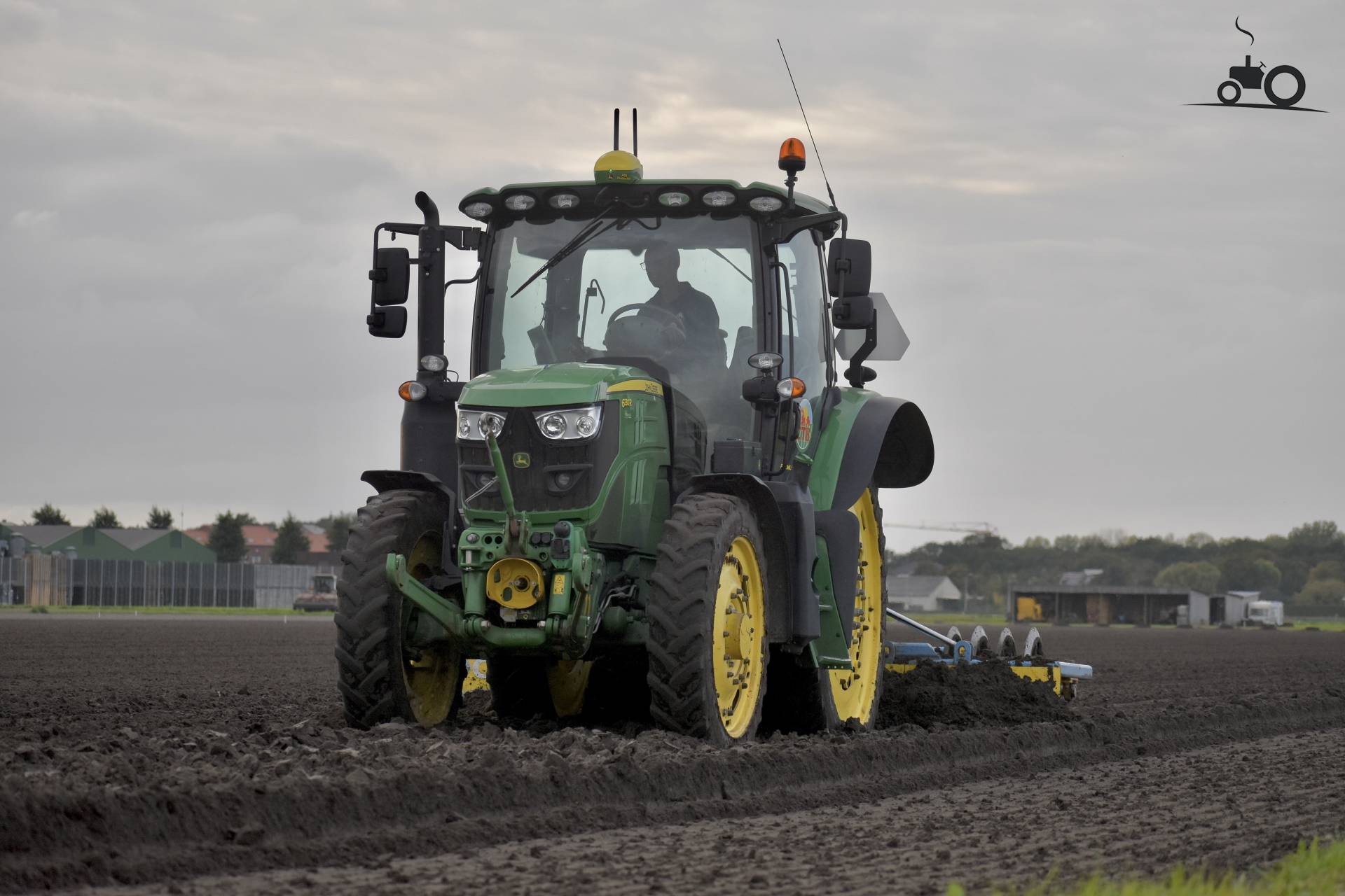 Foto John Deere 6130R #1493157