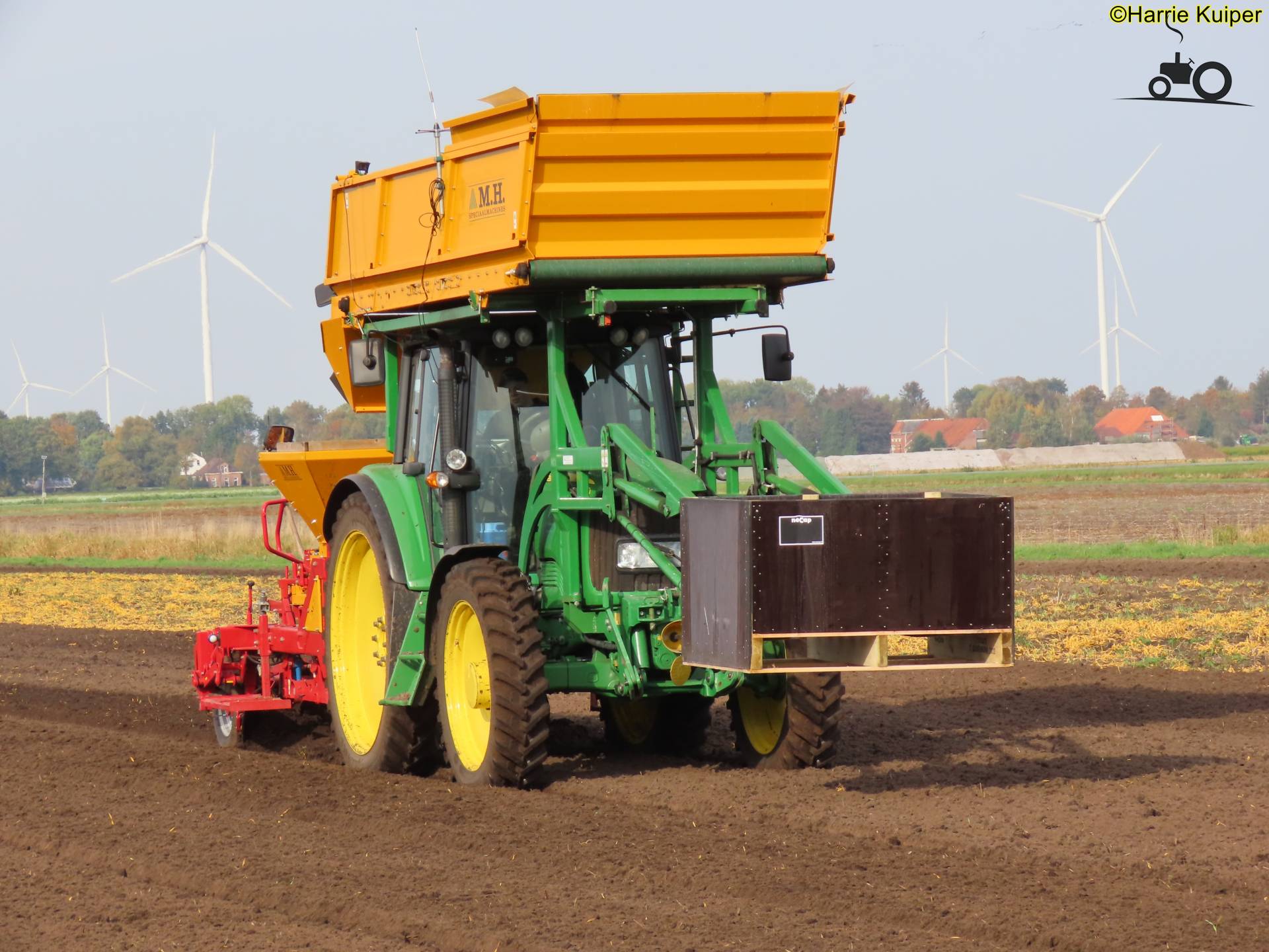 John Deere 6630