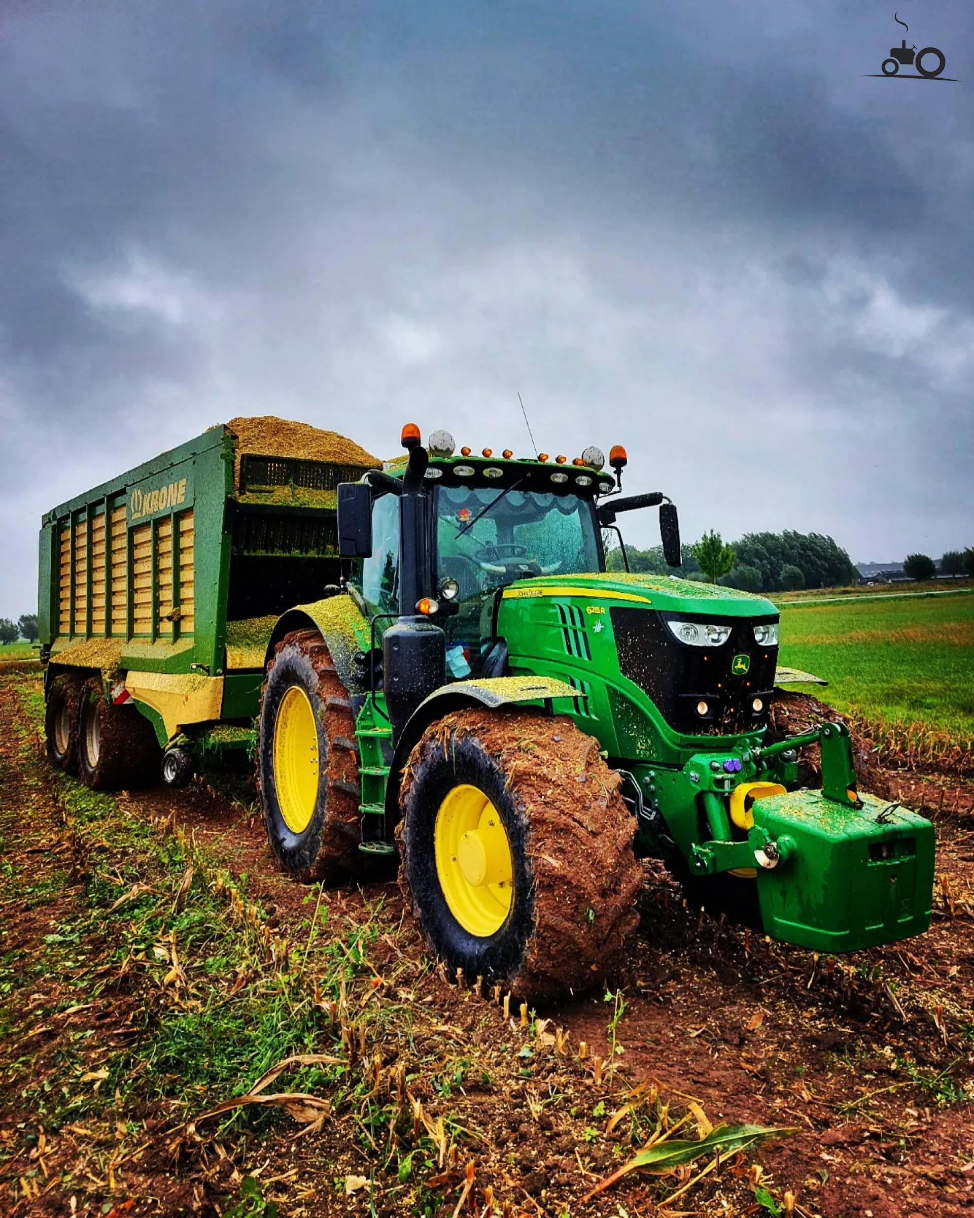 Foto John Deere 6215R #1500077
