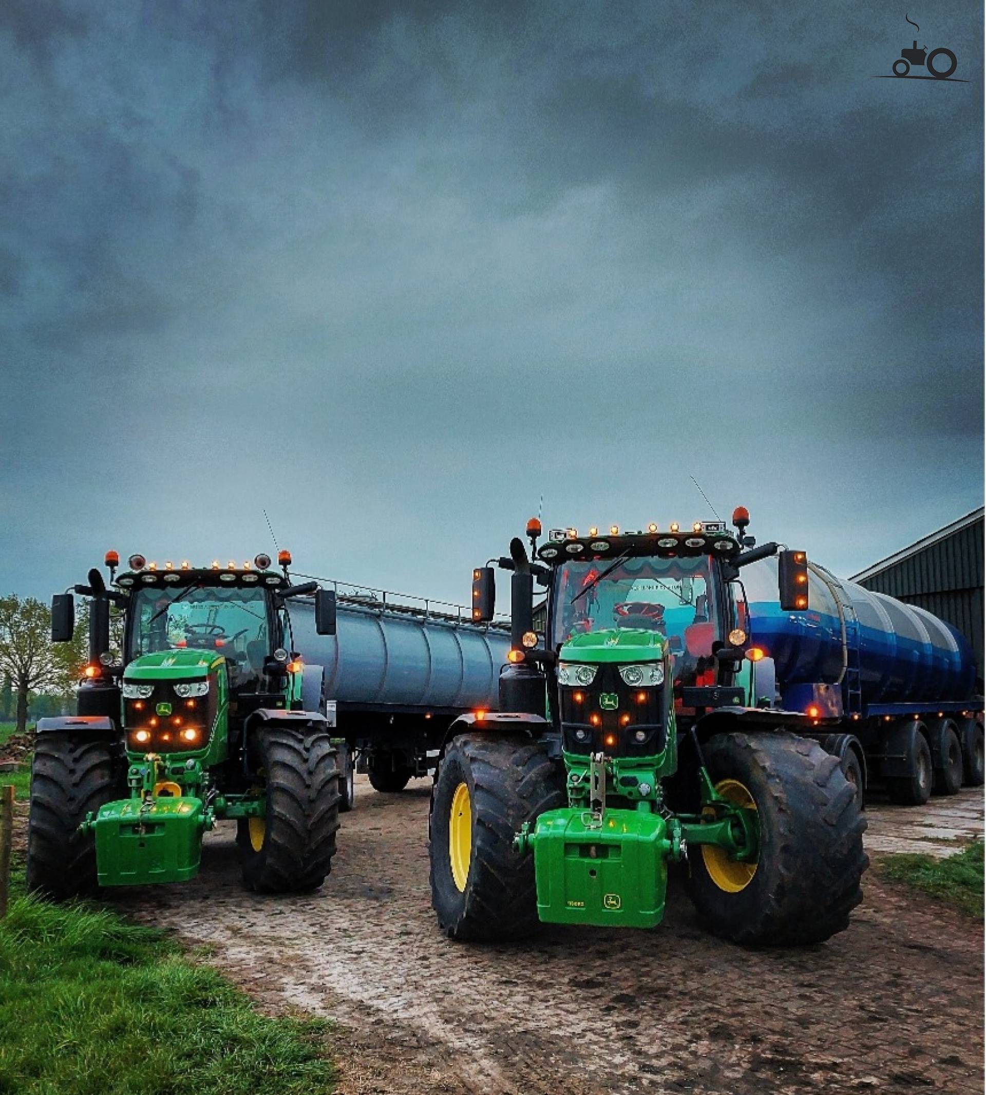 Foto John Deere 6215R #1500180