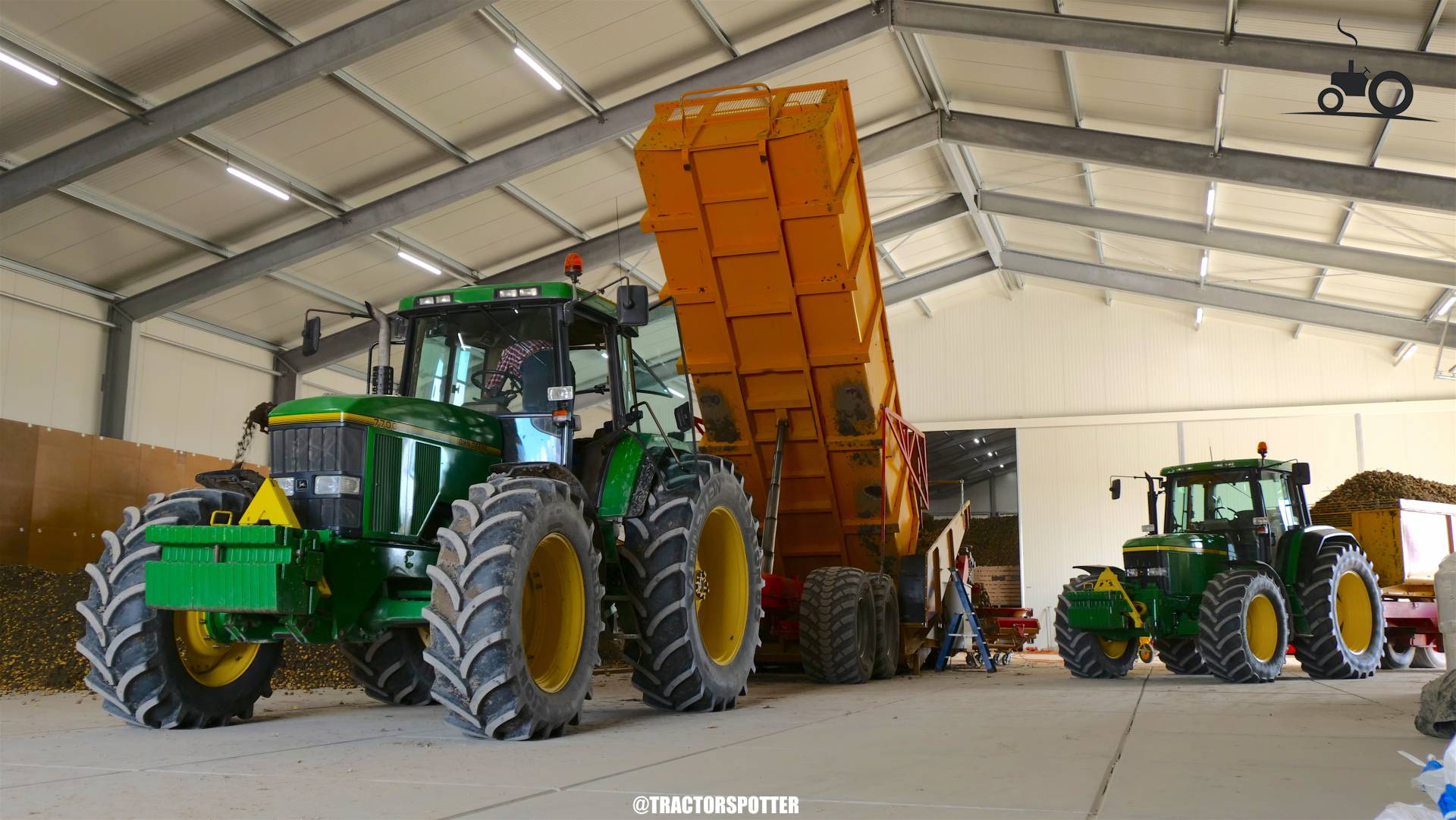 John Deere 7700