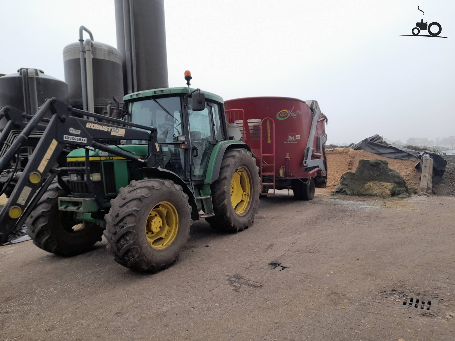 Foto John Deere 6110 #1501183