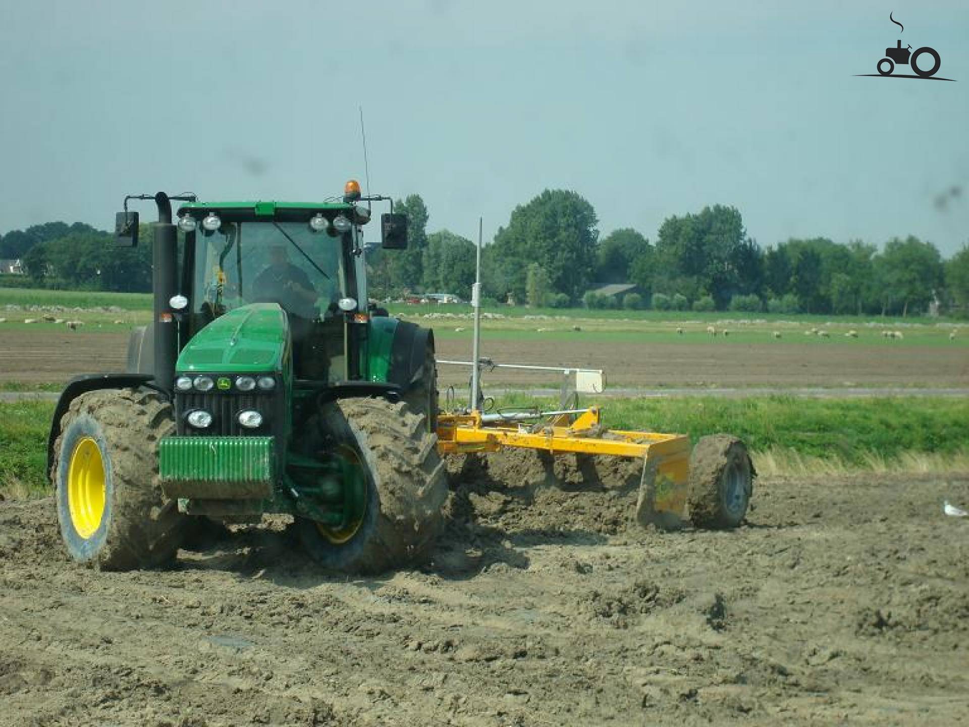 John Deere 8530