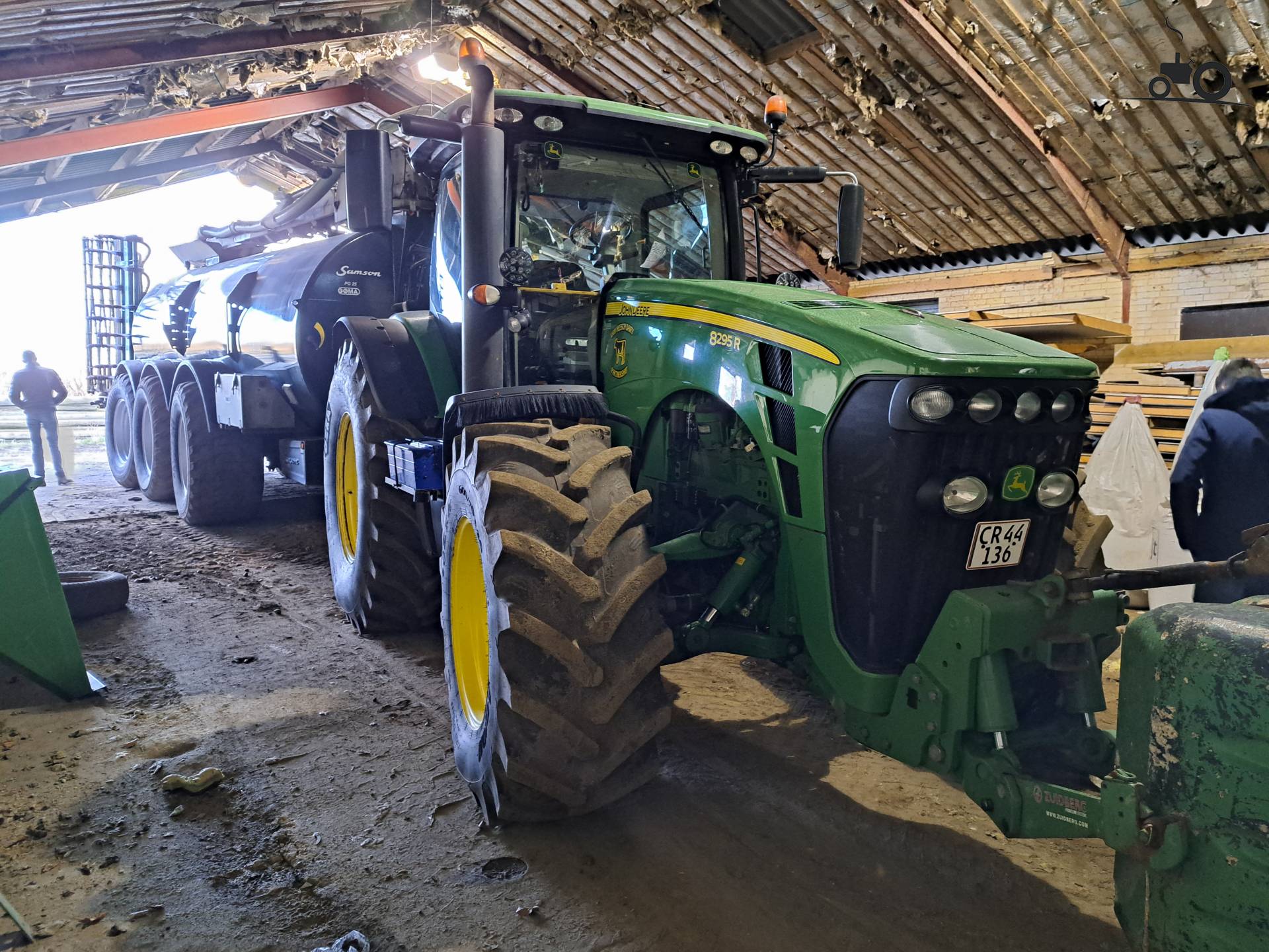 Foto John Deere 8295R #1510507