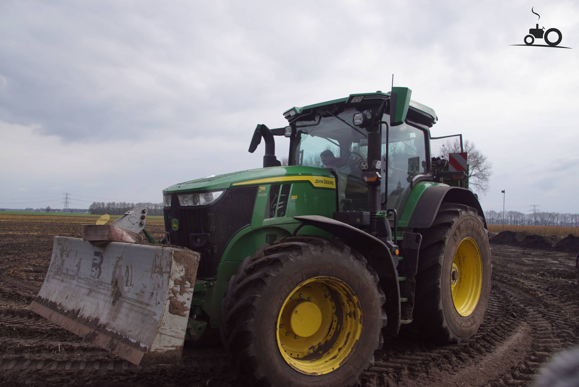 Foto John Deere 7R 310 #1515179