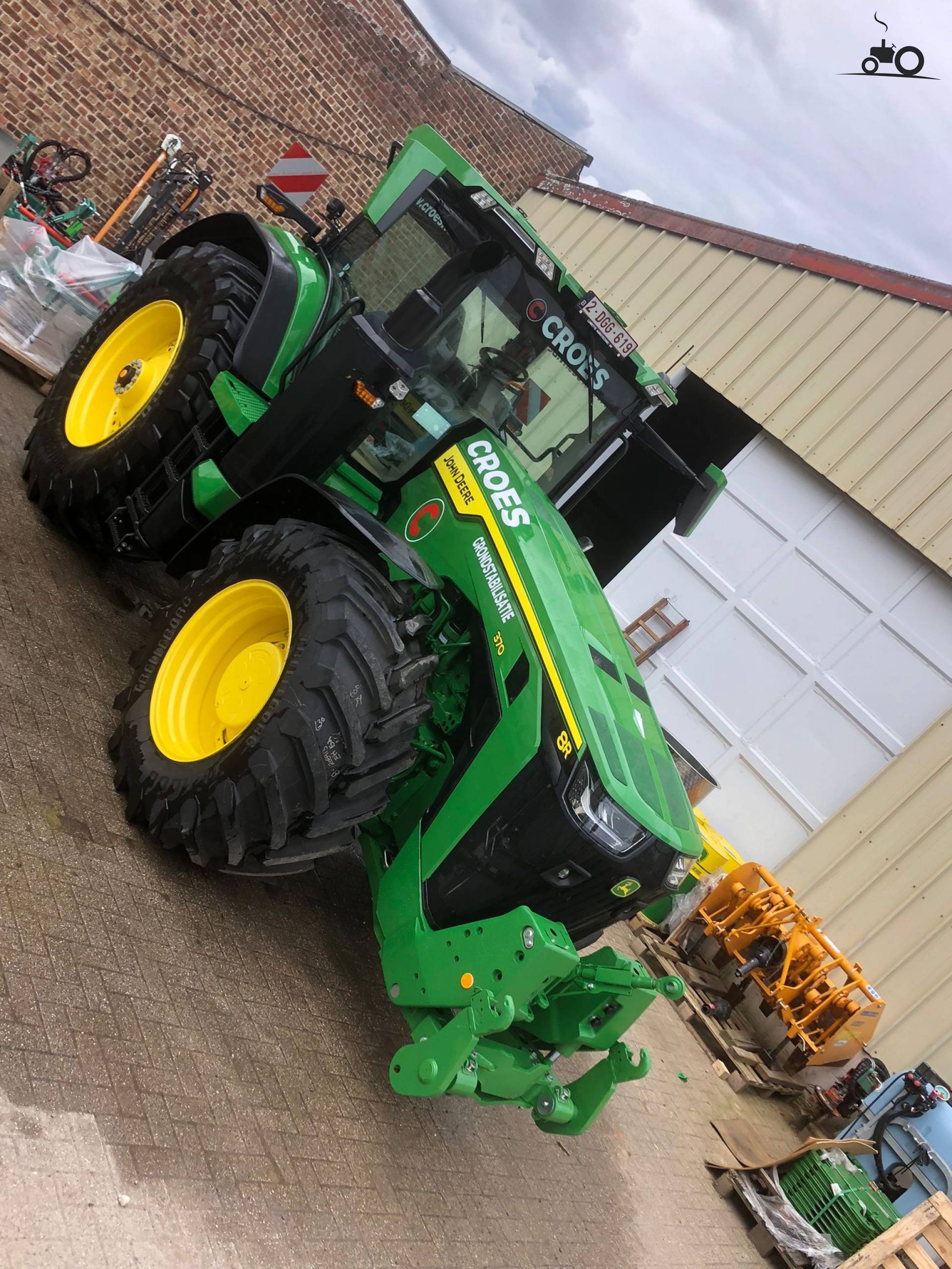 John Deere 8R 370