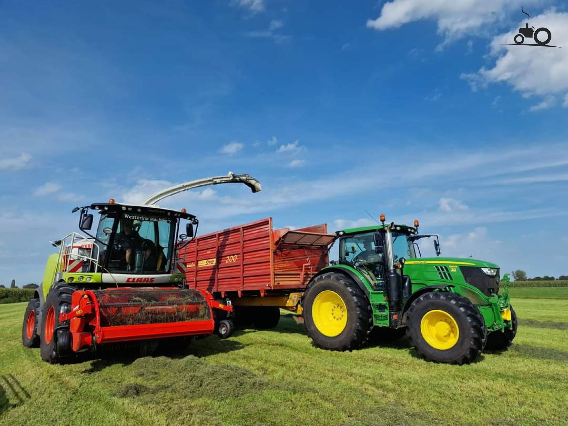 Foto John Deere 6195R van Altena nijeveen