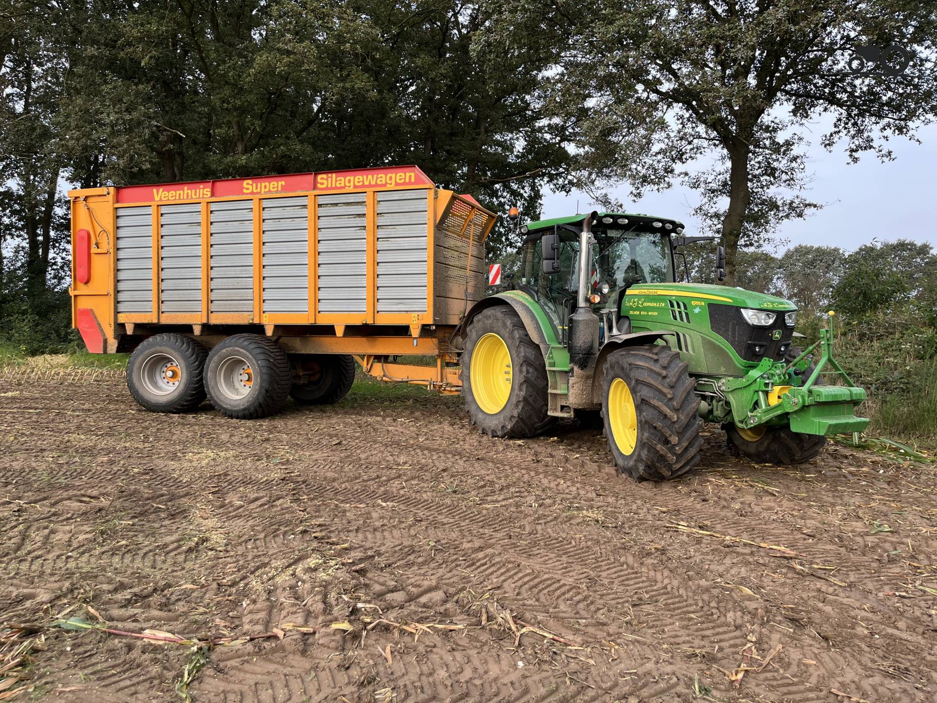 Foto John Deere 6155R van A.j. Looman & Zn.