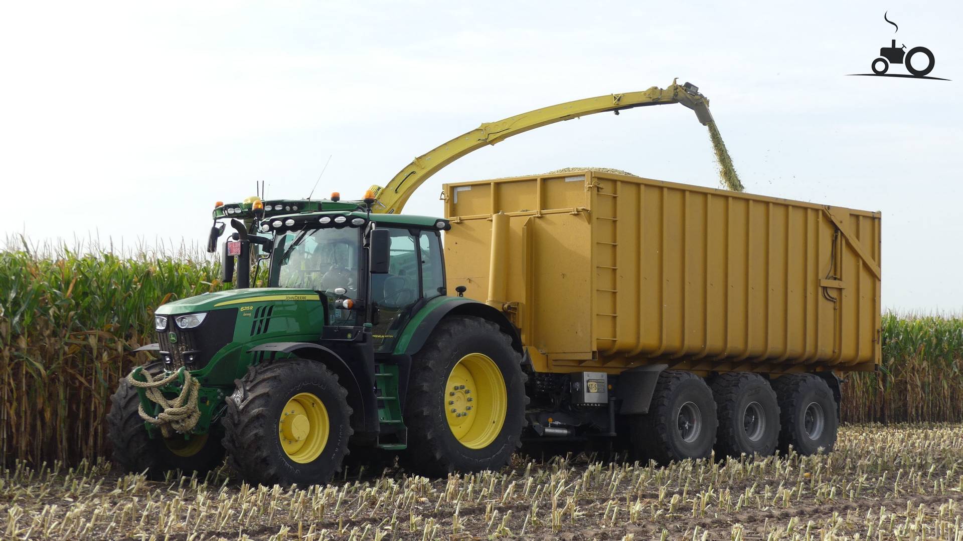 Foto John Deere 6215R #1541574