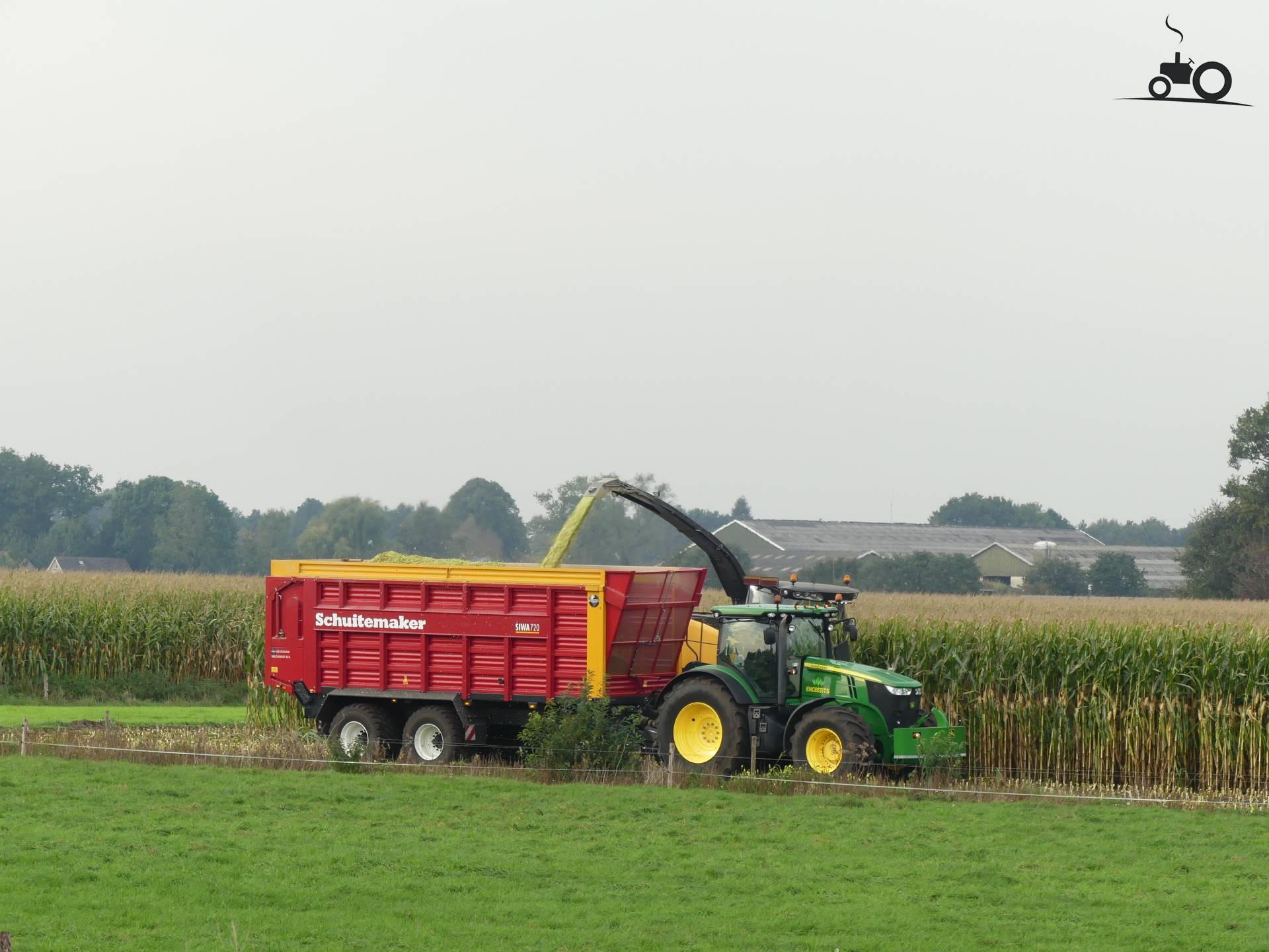 Foto John Deere 7230R #1541856