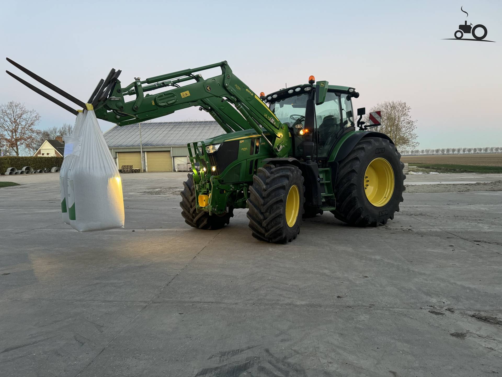 Foto John Deere 6R 250 #1552179