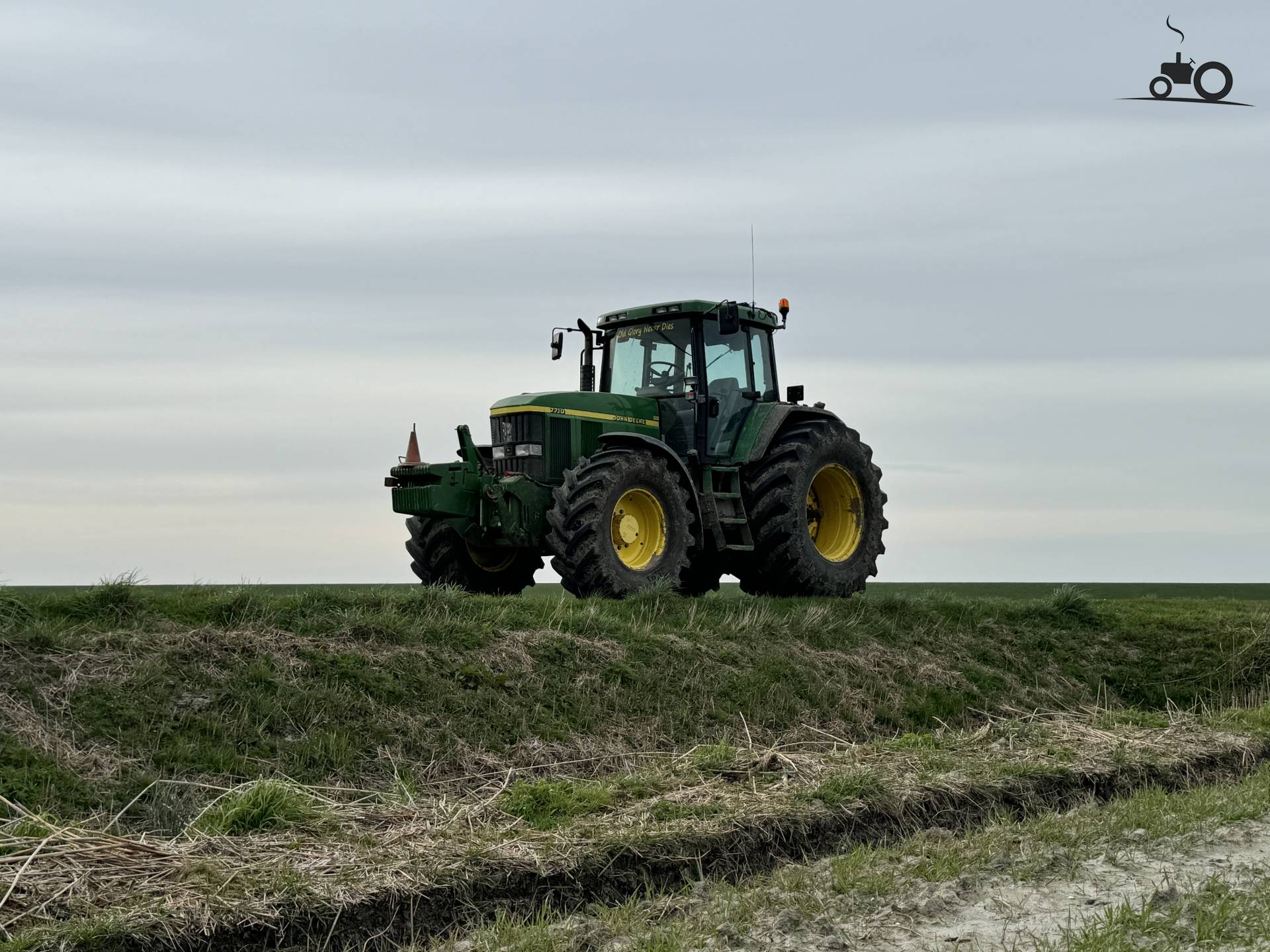 Foto John Deere 7710 #1561019