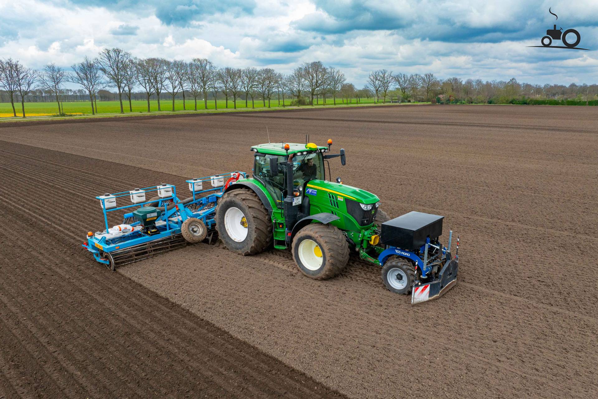 Foto John Deere 6215R #1561778