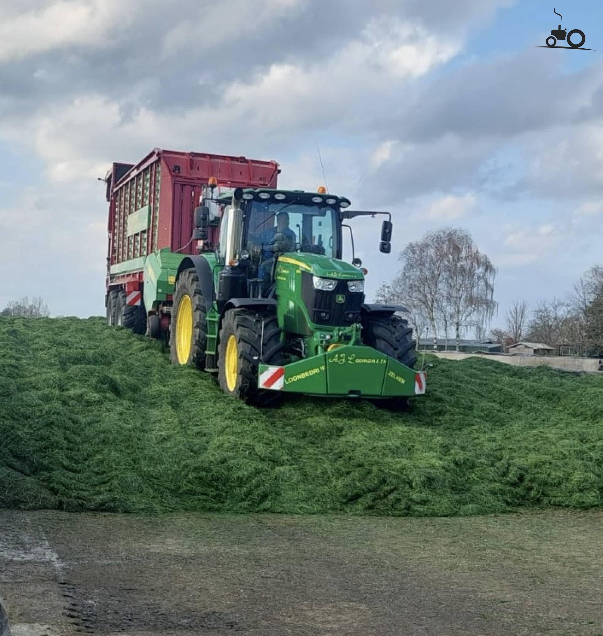 Foto John Deere 6175R van A.j. Looman & Zn.