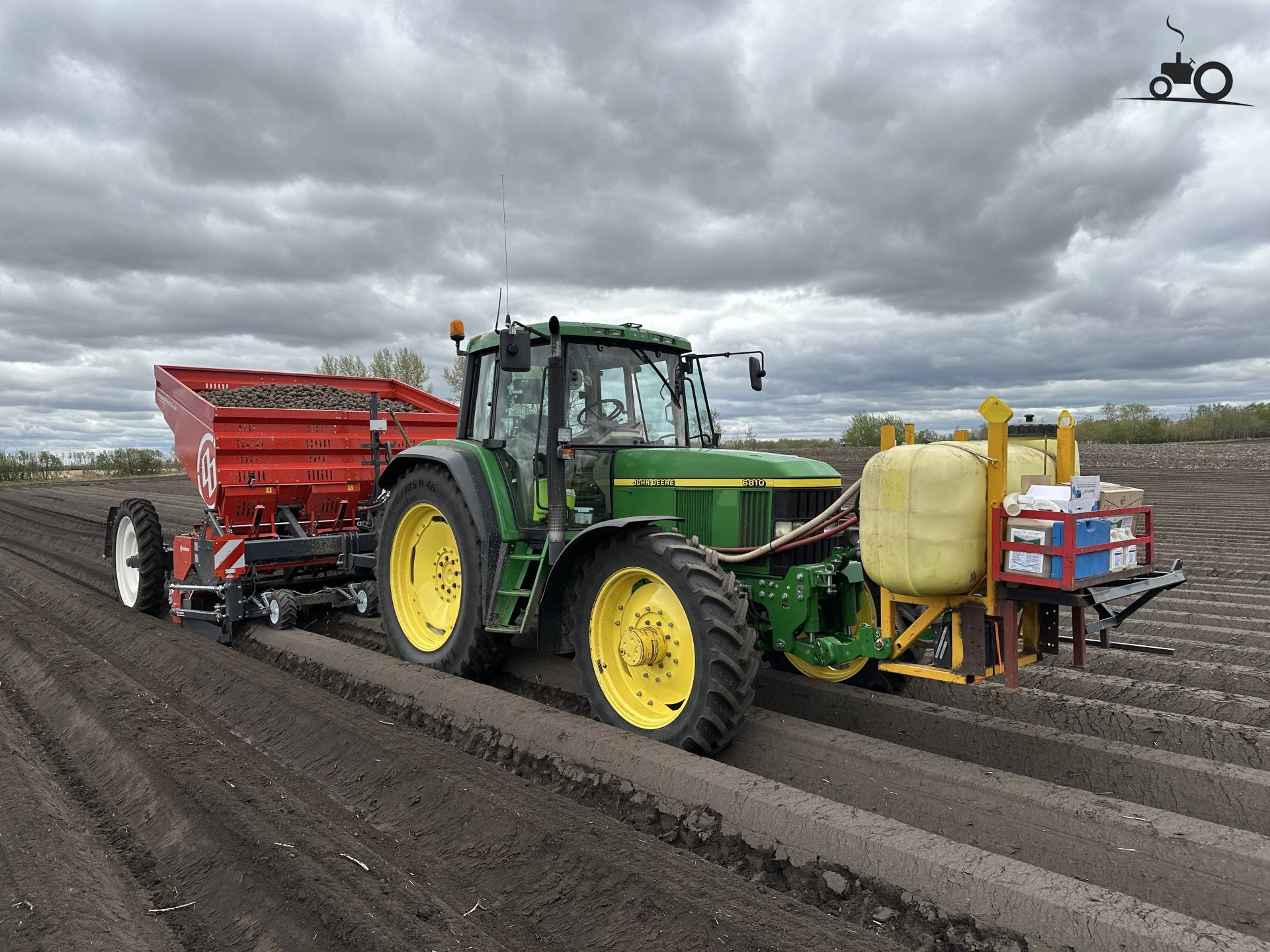 Foto John Deere 6810 #1568910