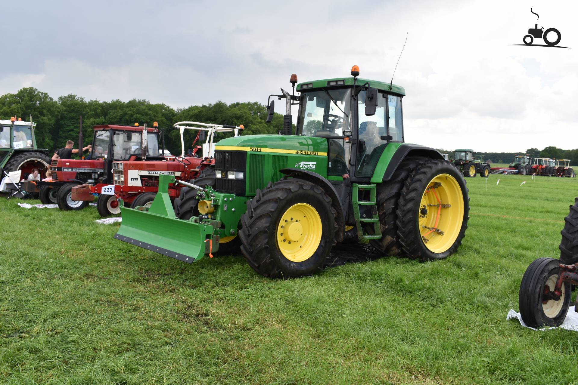 Foto John Deere 7710 #1572516