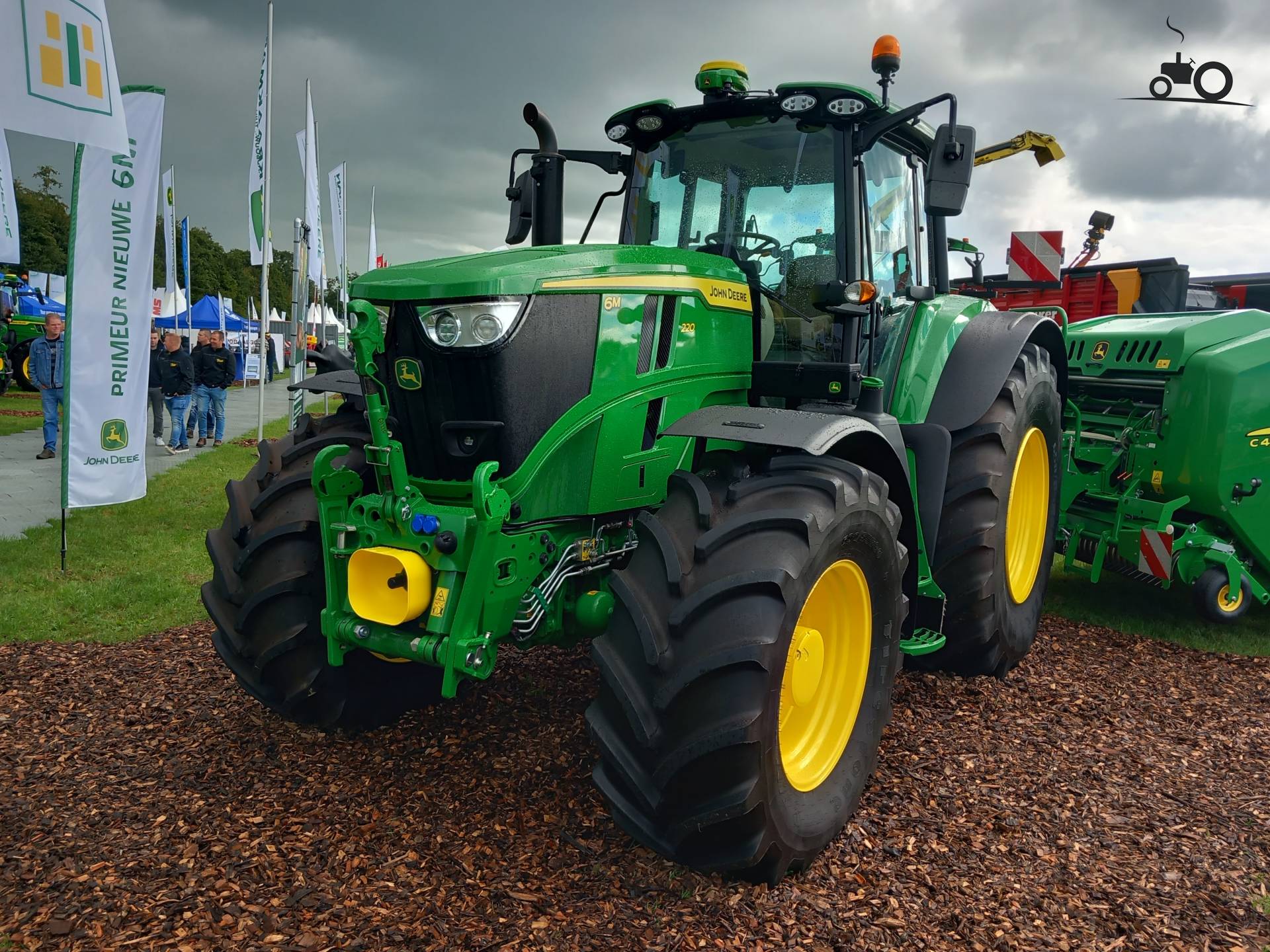 Foto John Deere 6M Serie van Kraakman BV, GroeNoord bv